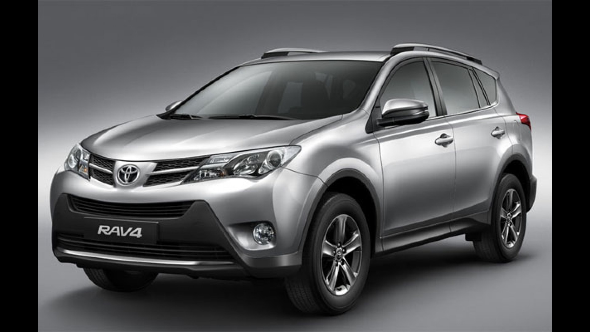 Toyota RAV4 2015 ganha versão Top 4x2 por R$ 123,7 mil