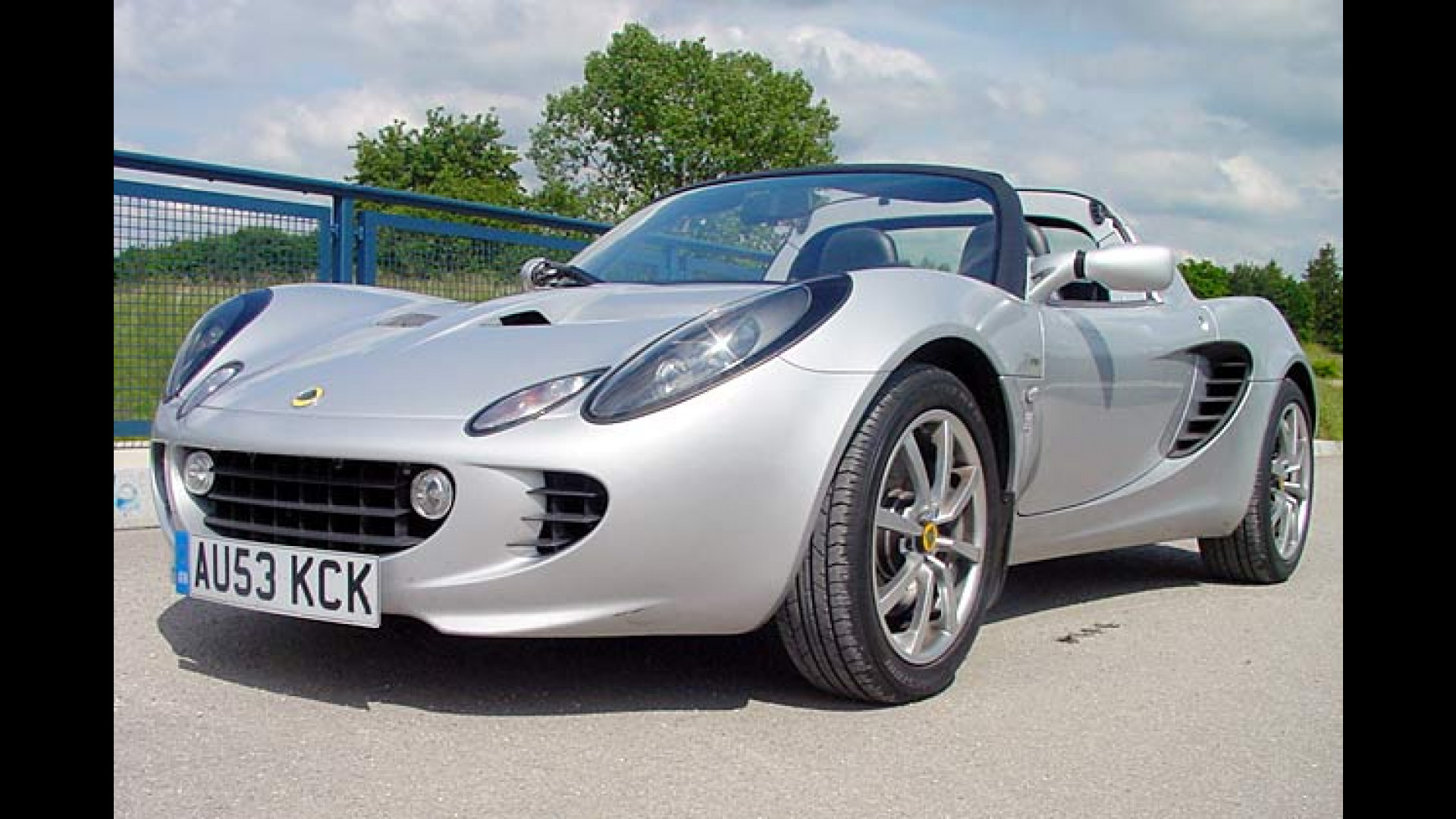 Lotus Elise 111R: Purer Luxus – und rasanter Roadsterspaß
