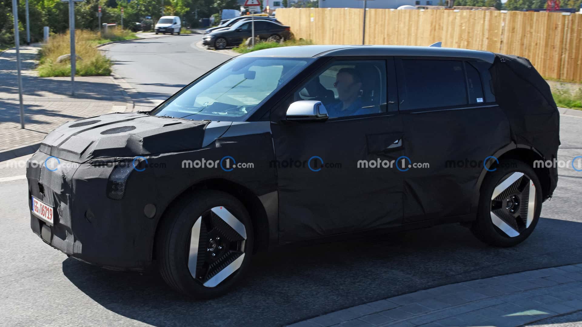 2024 기아 EV4 위장막사진 : 클리앙