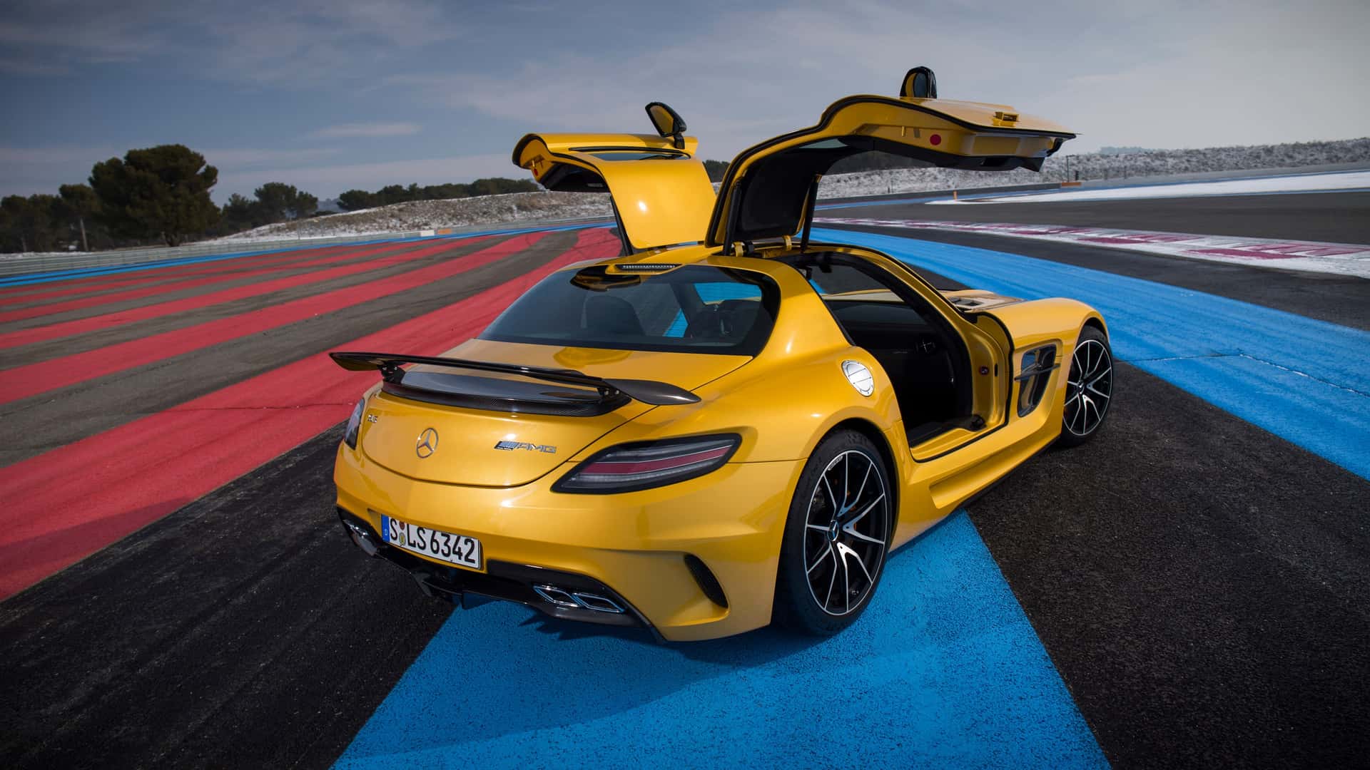 Mercedes SLS, la prima supercar AMG aveva le "ali di gabbiano" - Motor ...