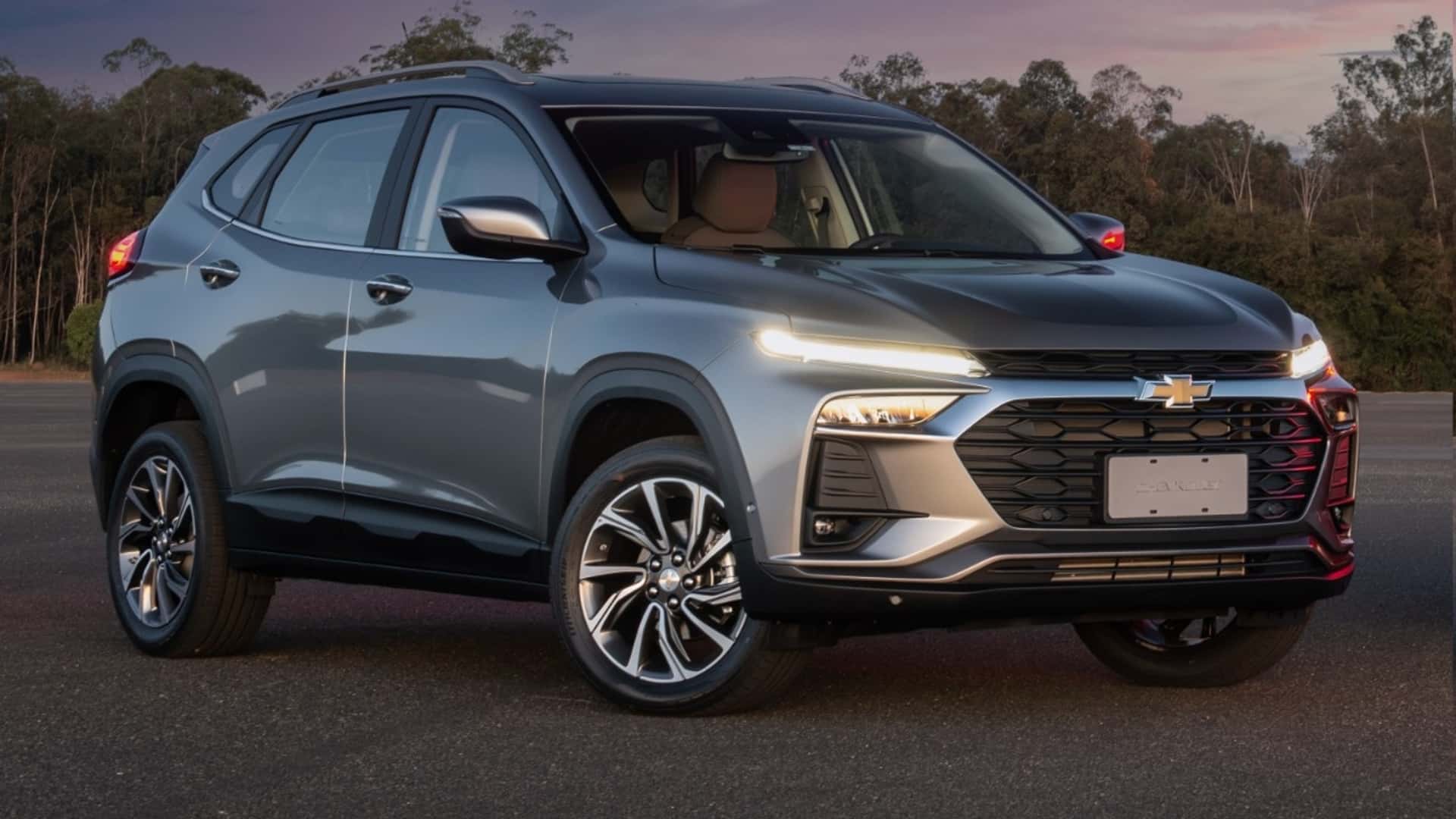 Chevrolet revela foto do reestilizado Tracker e confirma painel digital ...