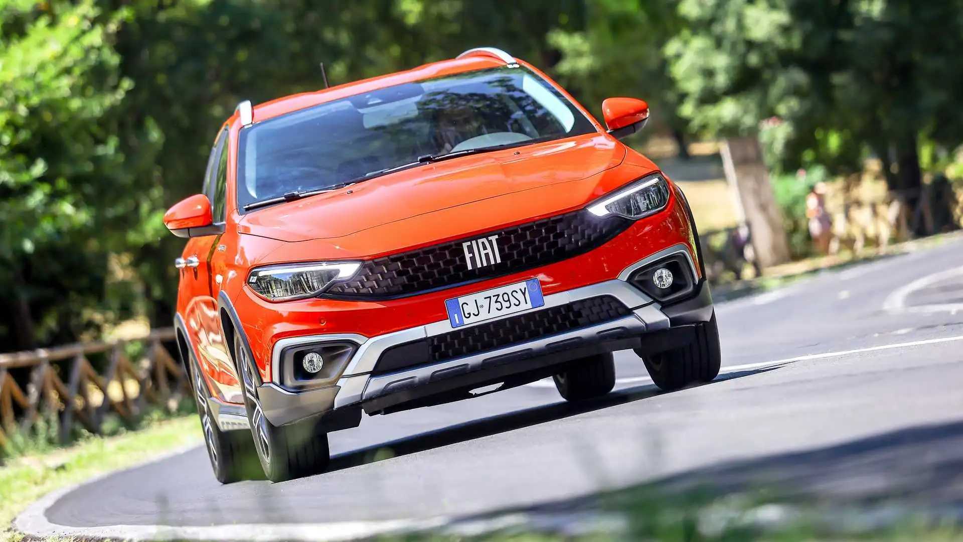 Fiat Tipo Hybrid Cross: prova, video, pregi, difetti, consumi