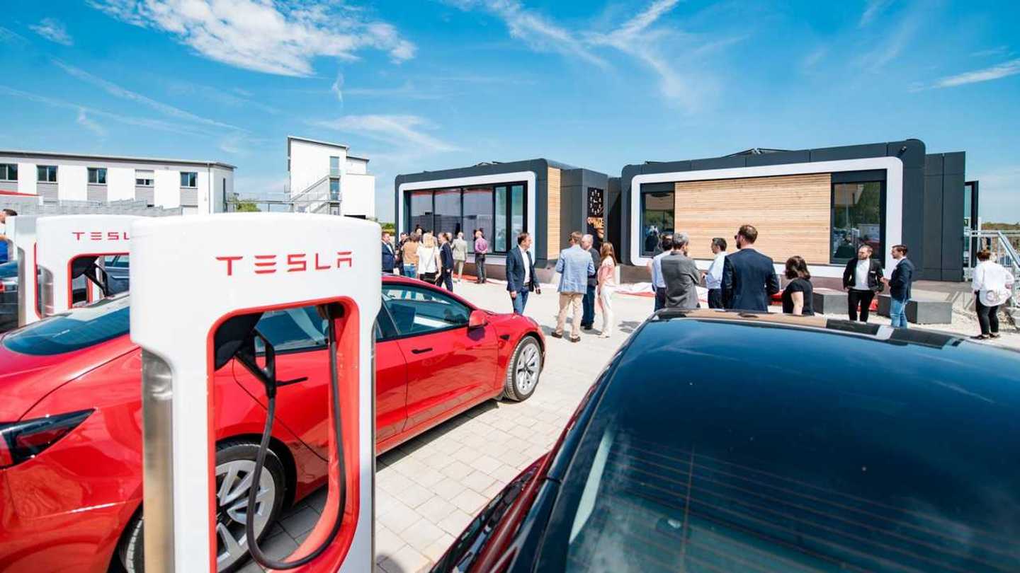 Check Out This Cool Tesla Supercharger Site Featuring Cube Lounges