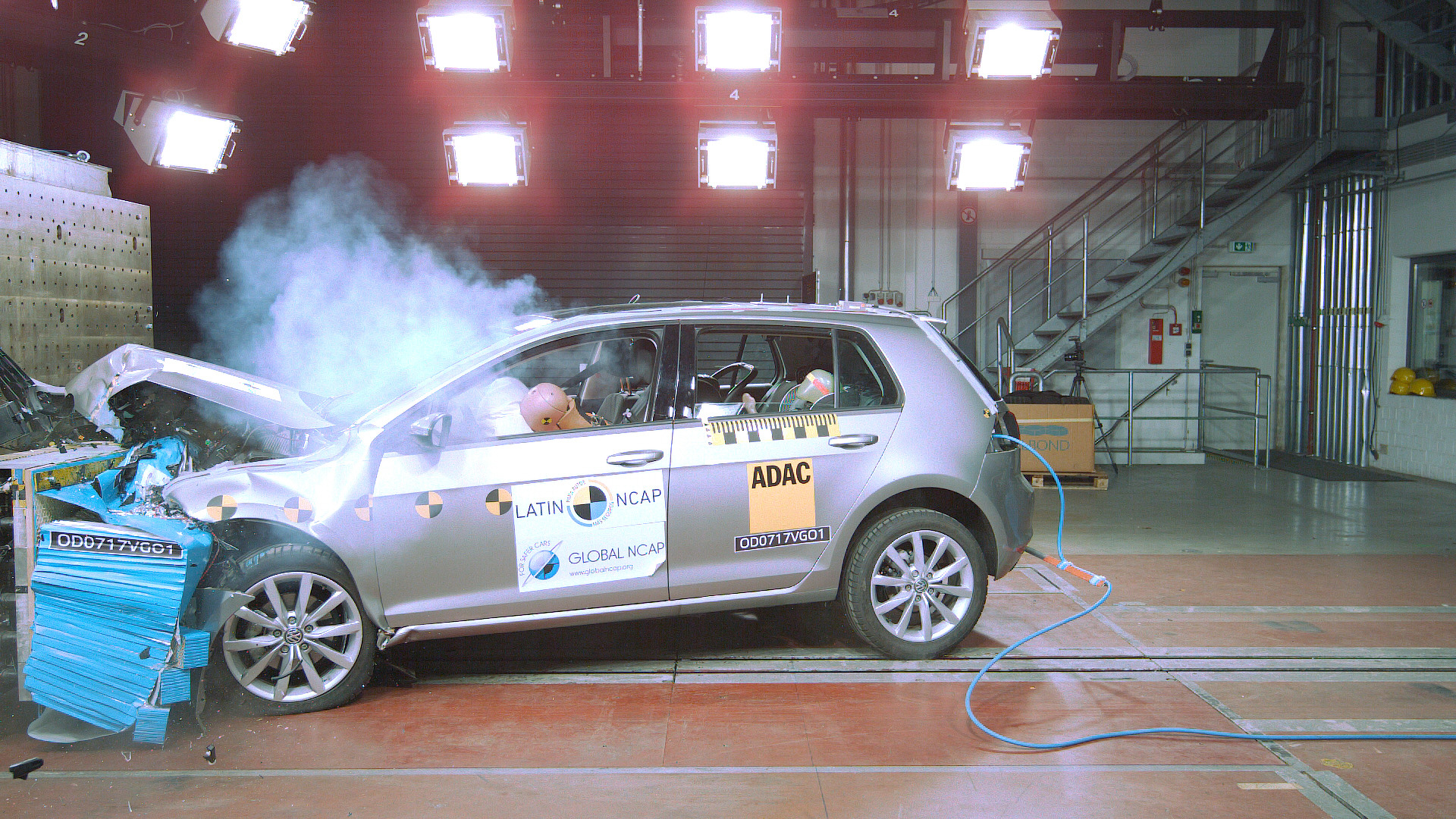 Volkswagen Golf brasileiro recebe 5 estrelas no Latin NCAP