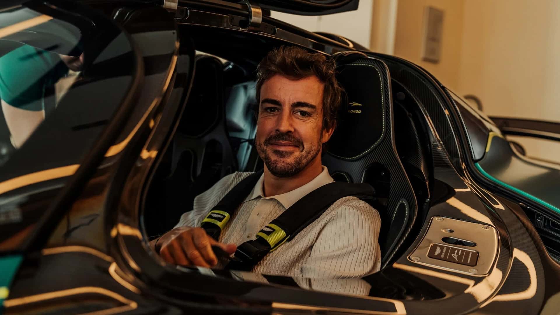 Com'è l'Aston Martin Valkyrie personalizzata da Fernando Alonso