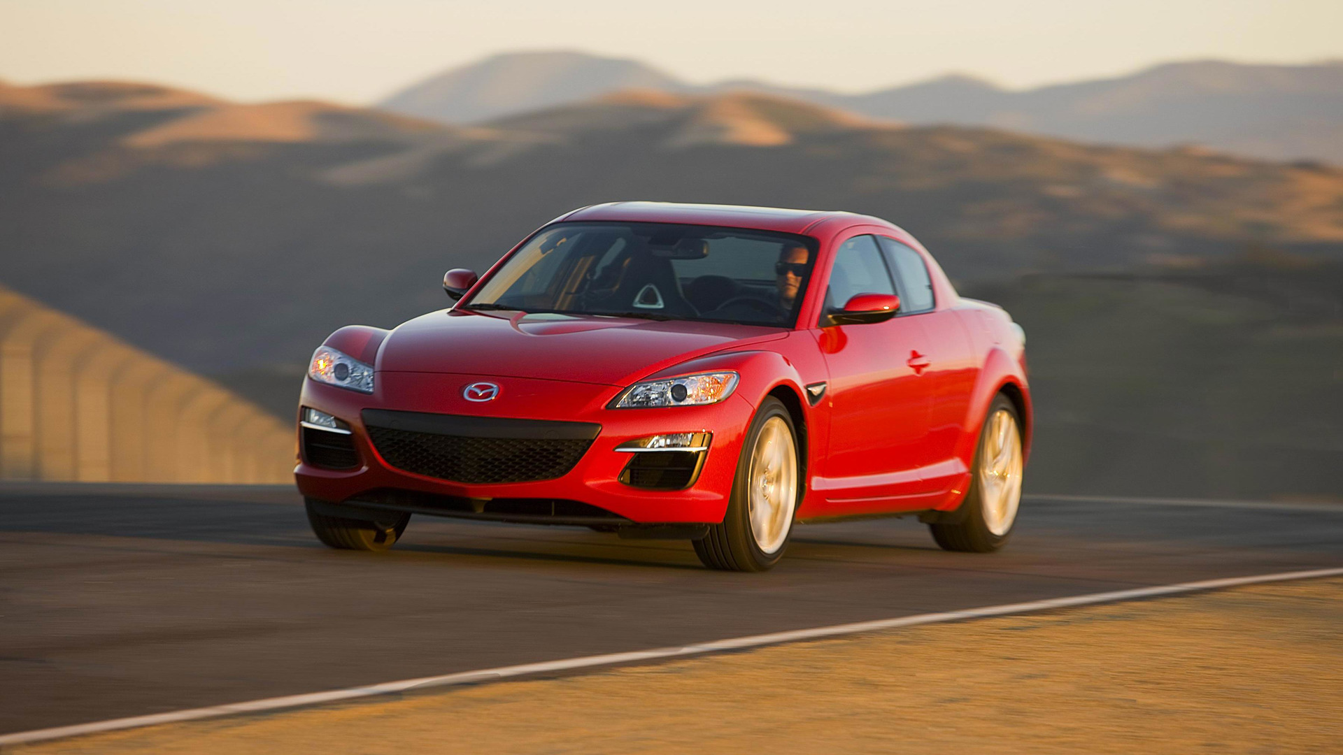 ¿Qué hace un Mazda RX-8 rodando en Nürburgring? (vídeo)