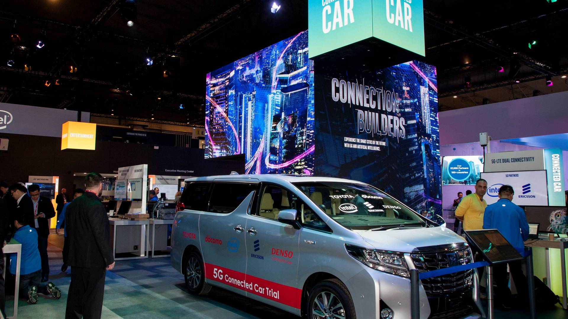 Connettività 5G, perché è importante per l’auto