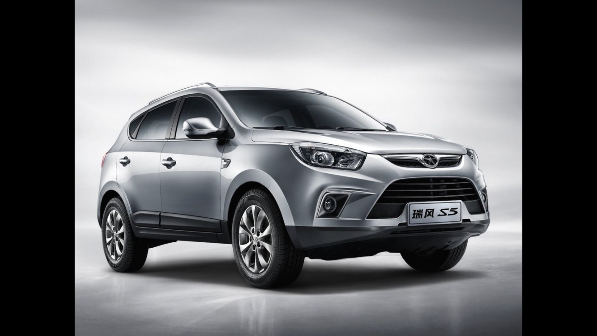 Veja fotos e todos os detalhes do JAC S5, que chega aqui em 2014