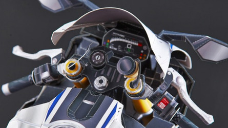 Origami? Yamaha propõe que você construa sua própria R1M de papel