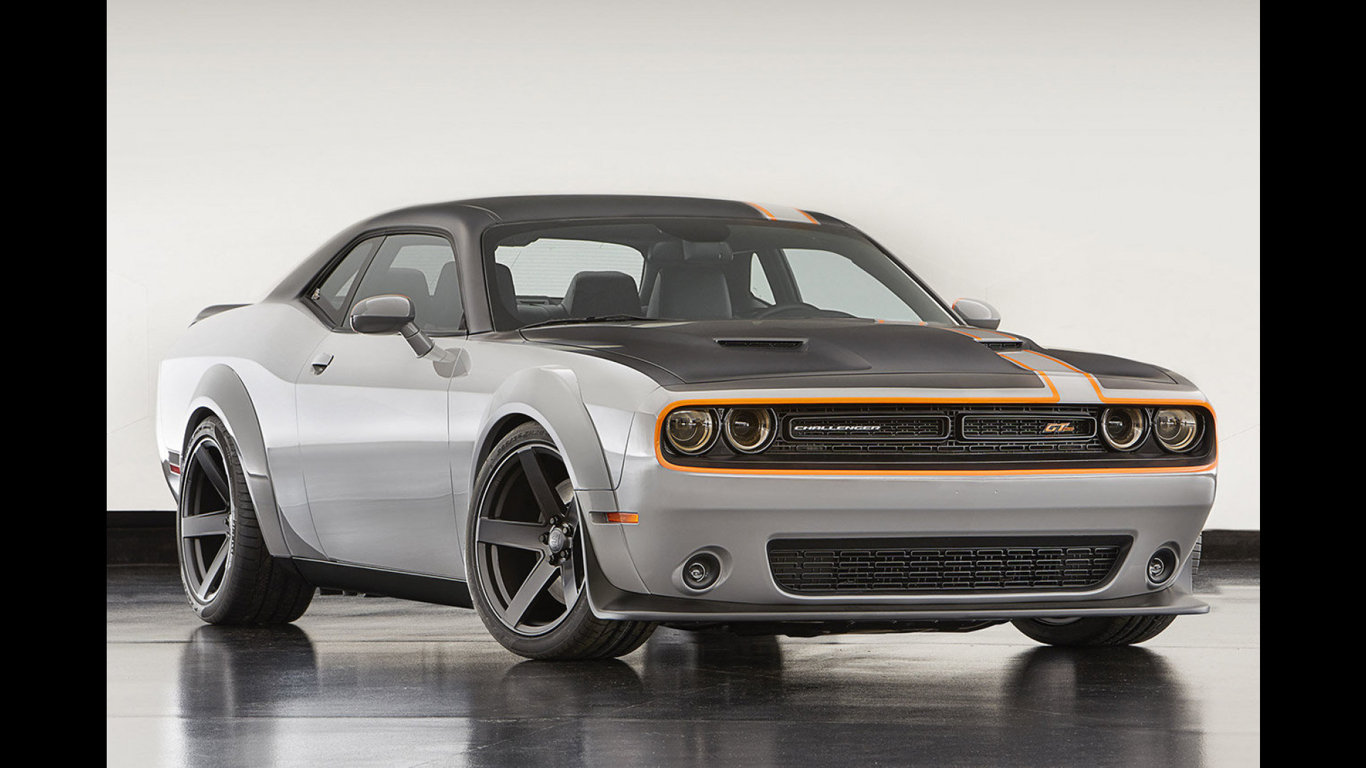 Dodge Challenger GT AWD Concept, 4x4 a sorpresa [VIDEO]
