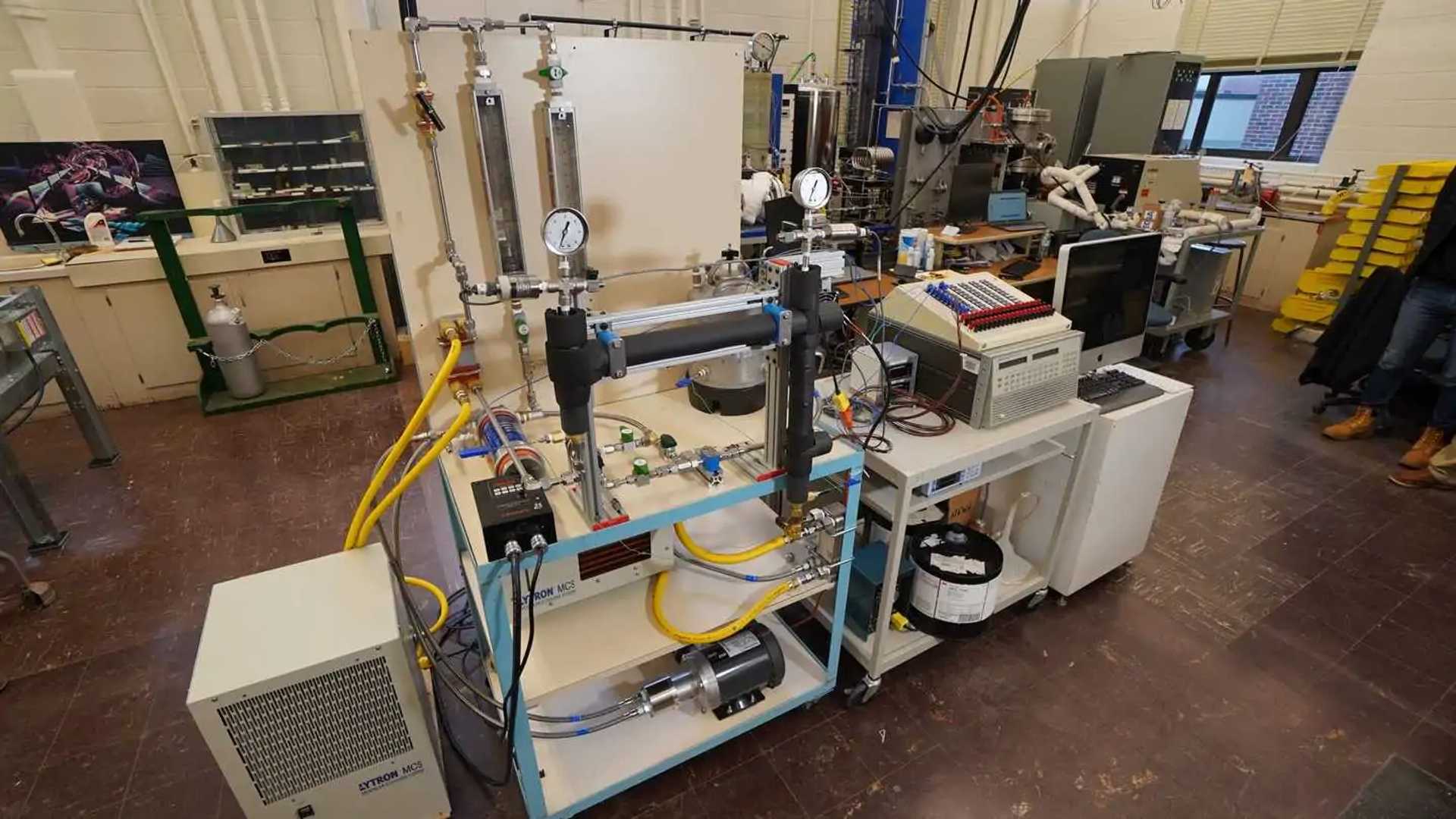 Ford And Purdue Develop Alternatively-Cooled Fast Charging Cable