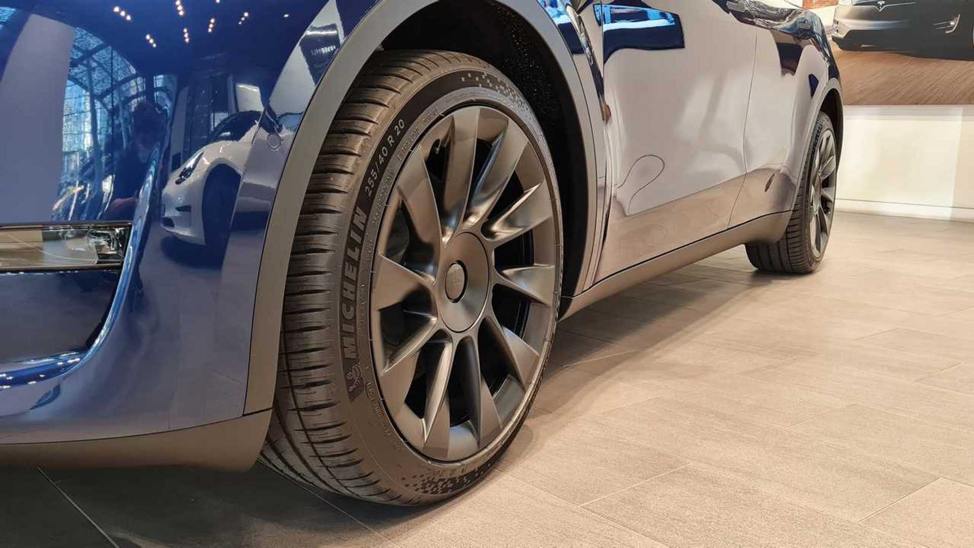 Tesla Model Y Reifen