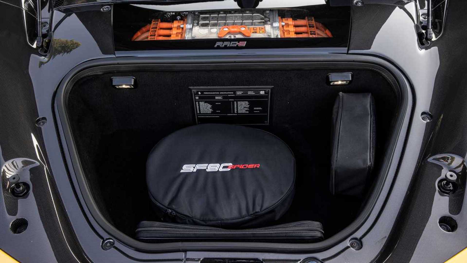 Já dirigimos Ferrari SF90 Spider: como anda o supercarro de R$ 8,4 milhões