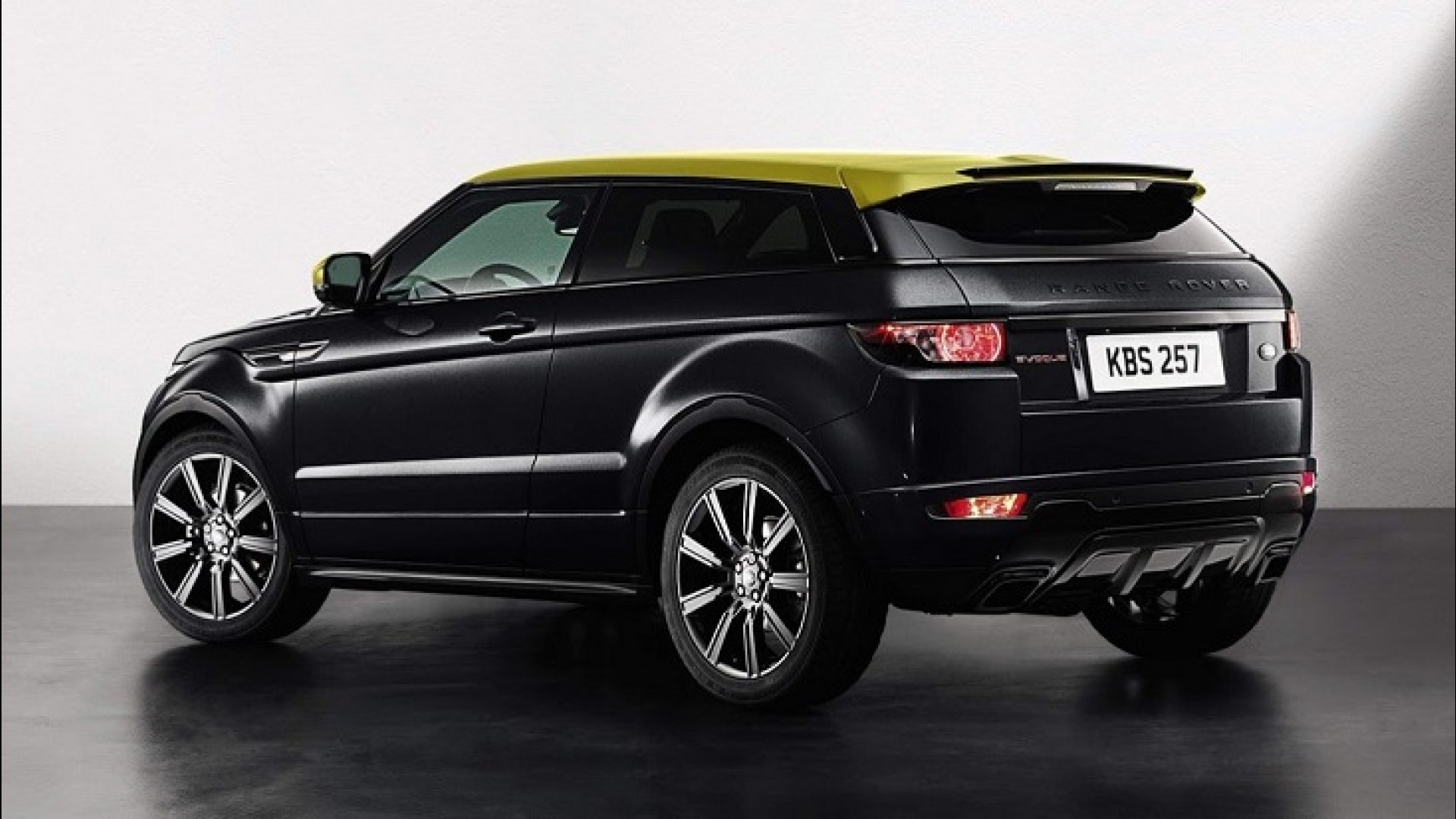 Land Rover traz Evoque Sicilian Yellow ao Brasil por R$ 266 mil