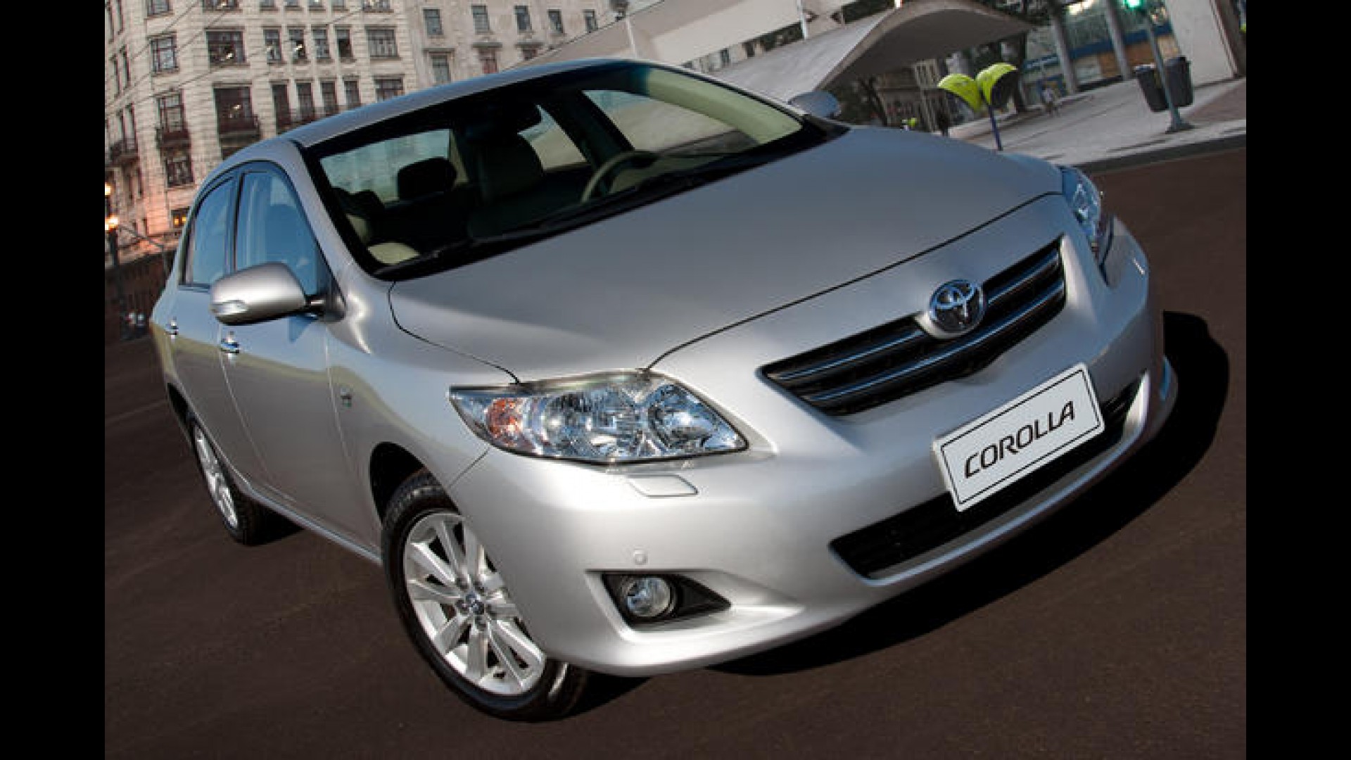 Toyota lança oficialmente o Corolla 2.0 Flex 2011 com preço inicial de ...