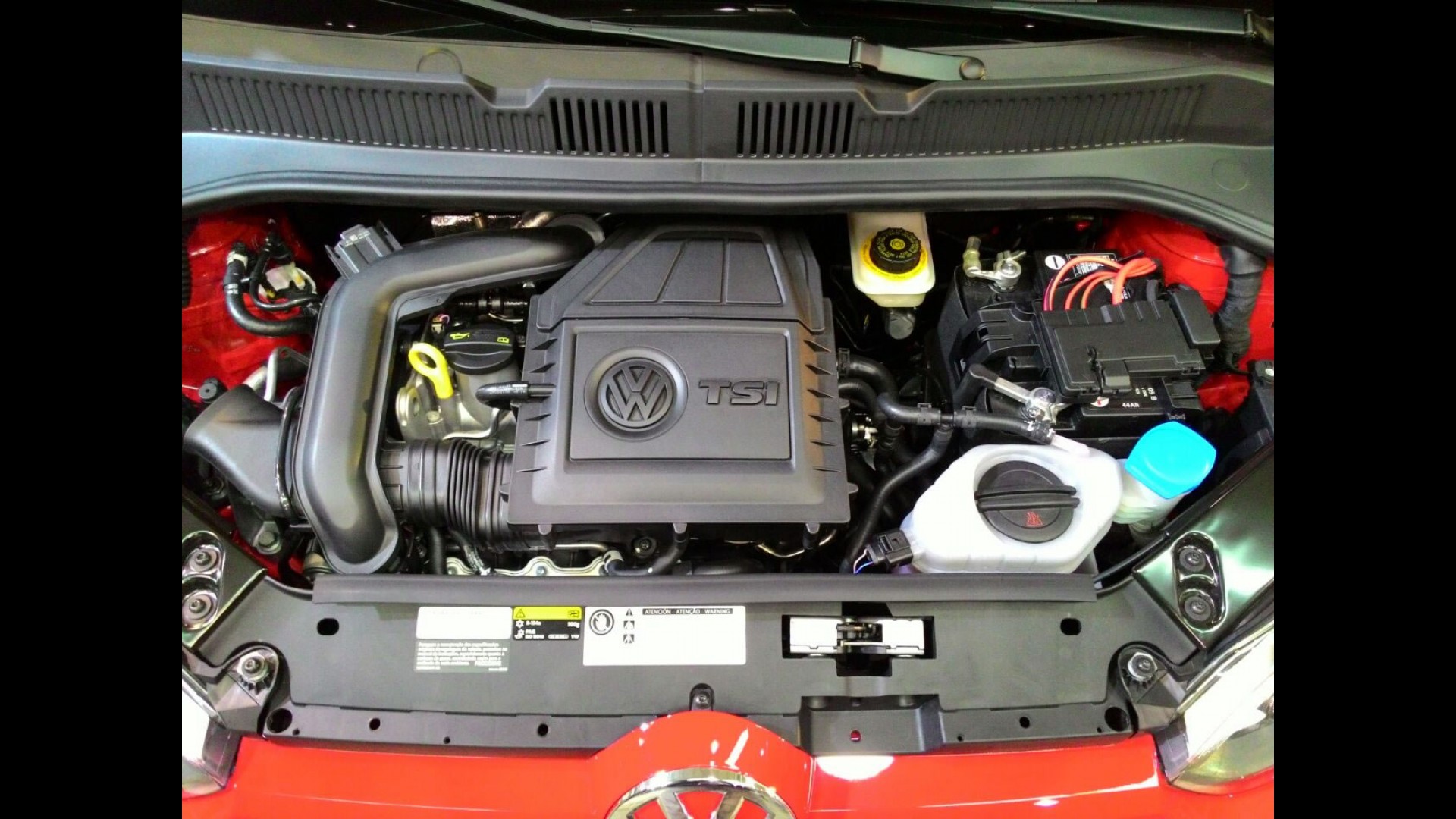 VW mostra novo up! TSI: motor 1.0 turbo de 105 cv chega em julho ...