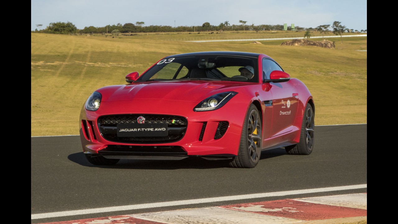 Teste CARPLACE: Jaguar F-Type V8S AWD bate recorde de aceleração ...