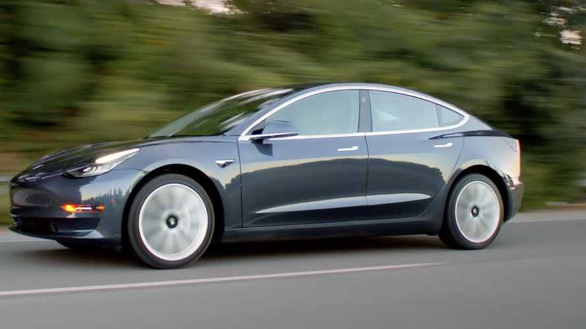 Tesla Model 3 ve Porsche Taycan kozlarını paylaşıyor