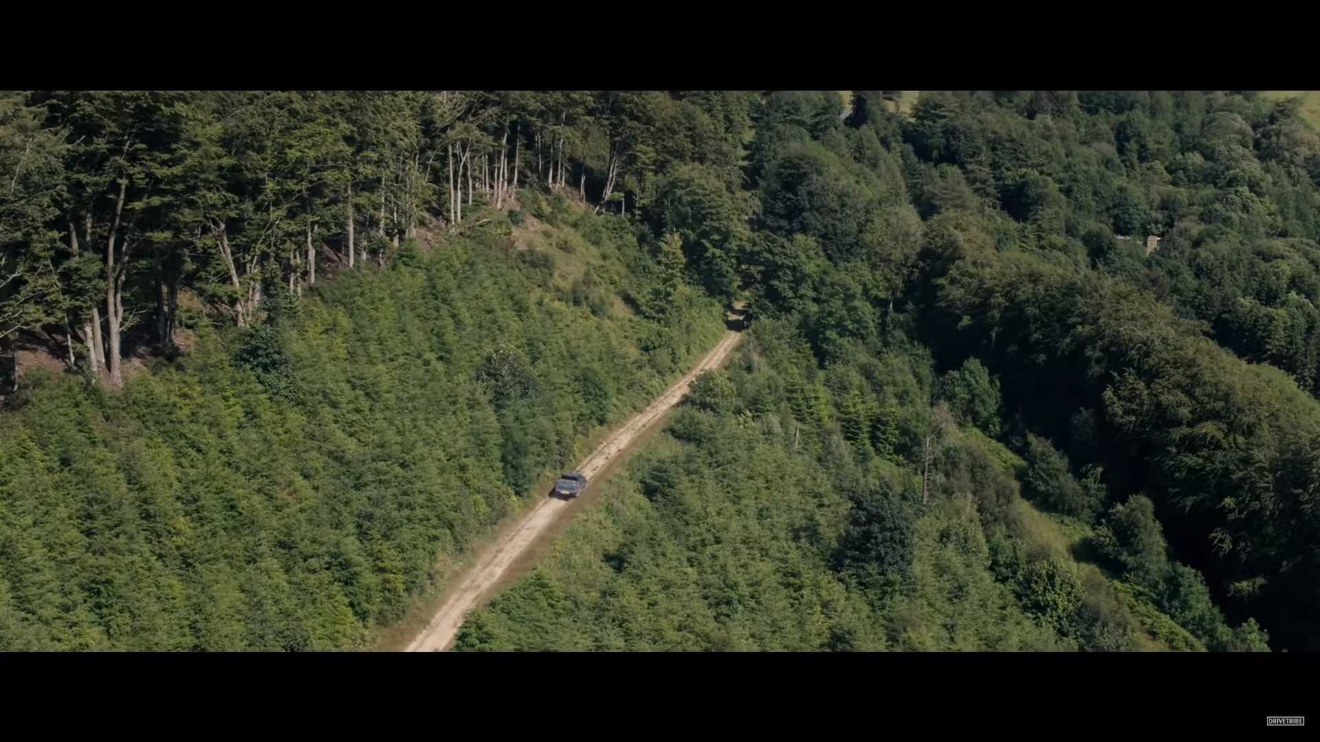 Richard Hammond drives Ford Ranger Raptor | Motor1.com Photos