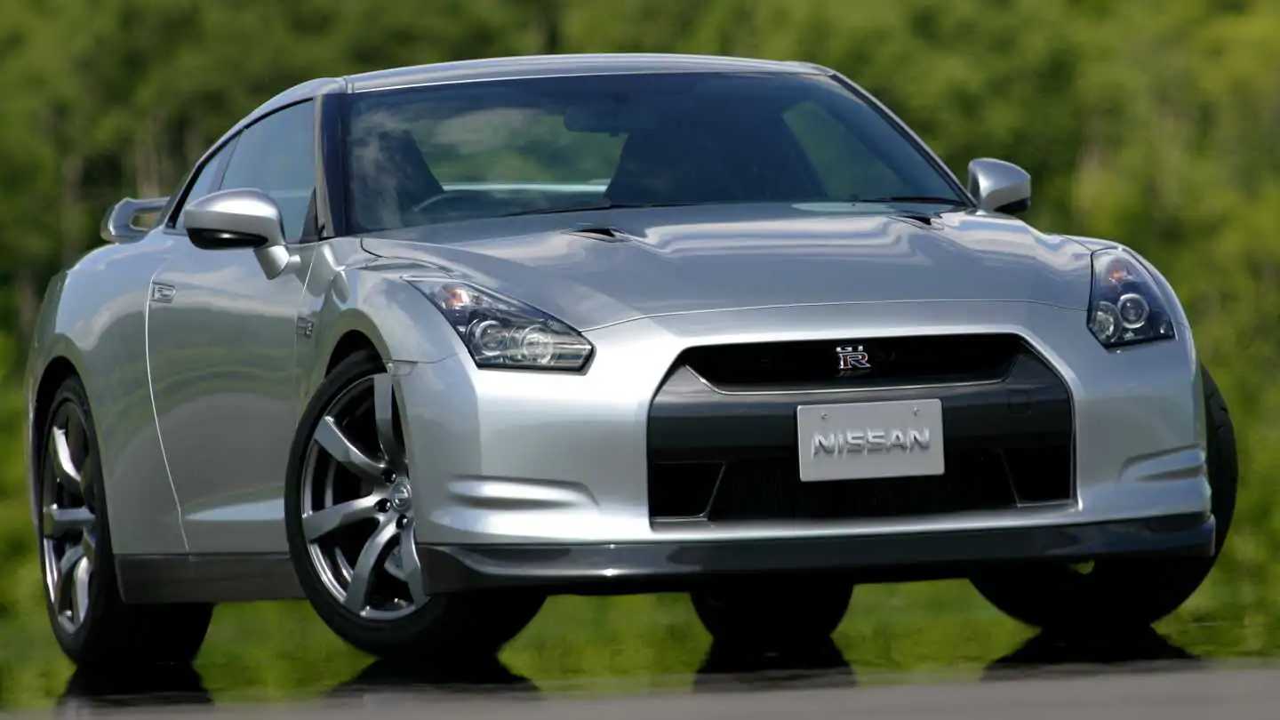 R35 Nissan GT-R 2027'ye kadar piyasada mı kalacak?