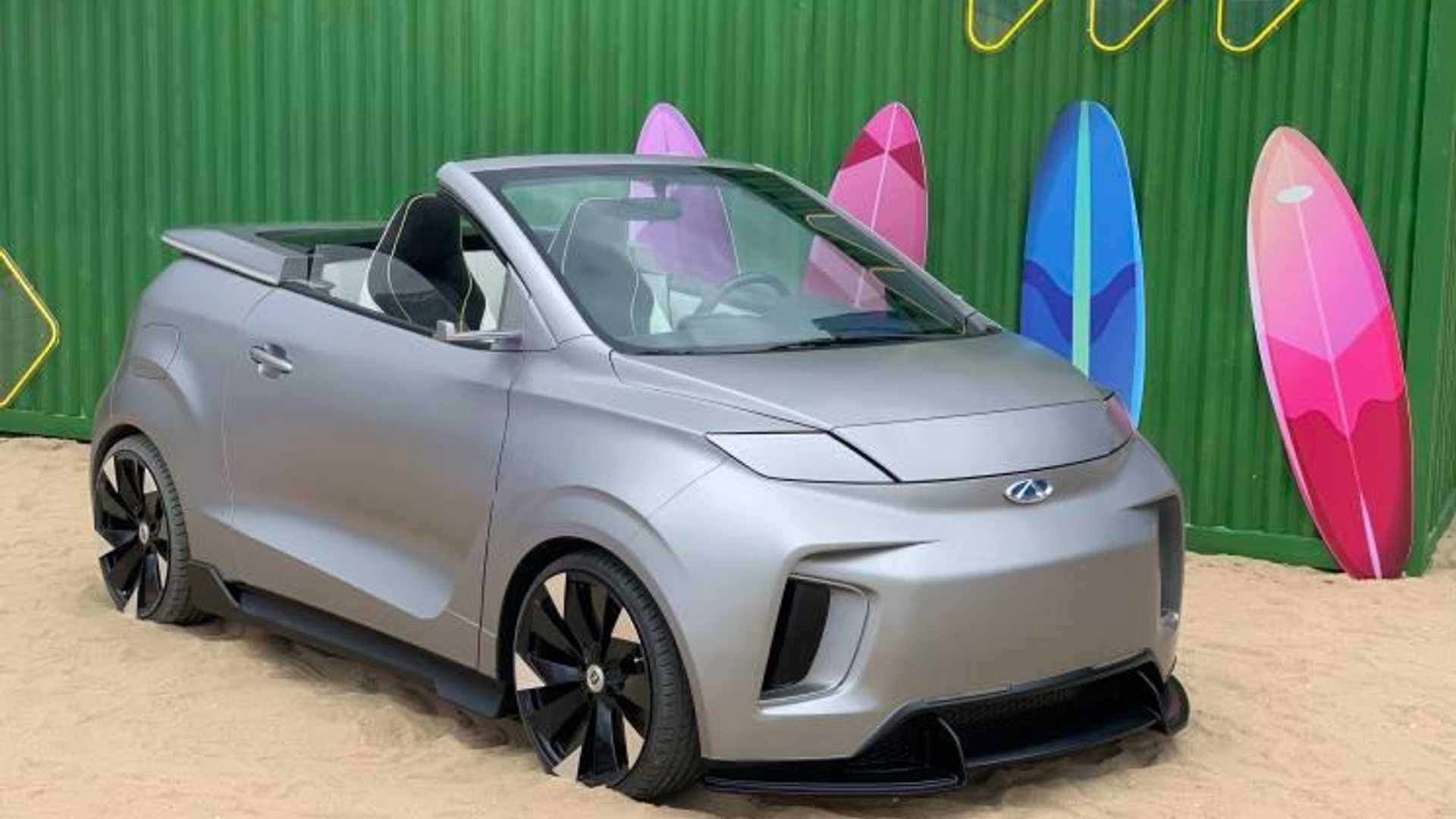 Chery mostra versão conversível de seu carro elétrico urbano