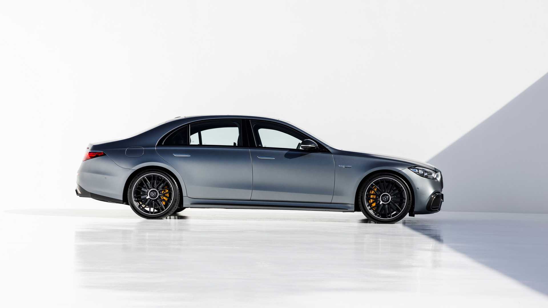 Mercedes-AMG S 63 E Performance: belva ibrida plug-in da 802 CV