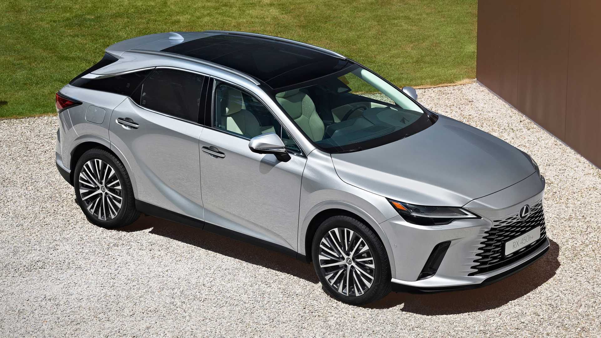 Lexus RX 2022: motore ibrido, plug-in, interni, informazioni