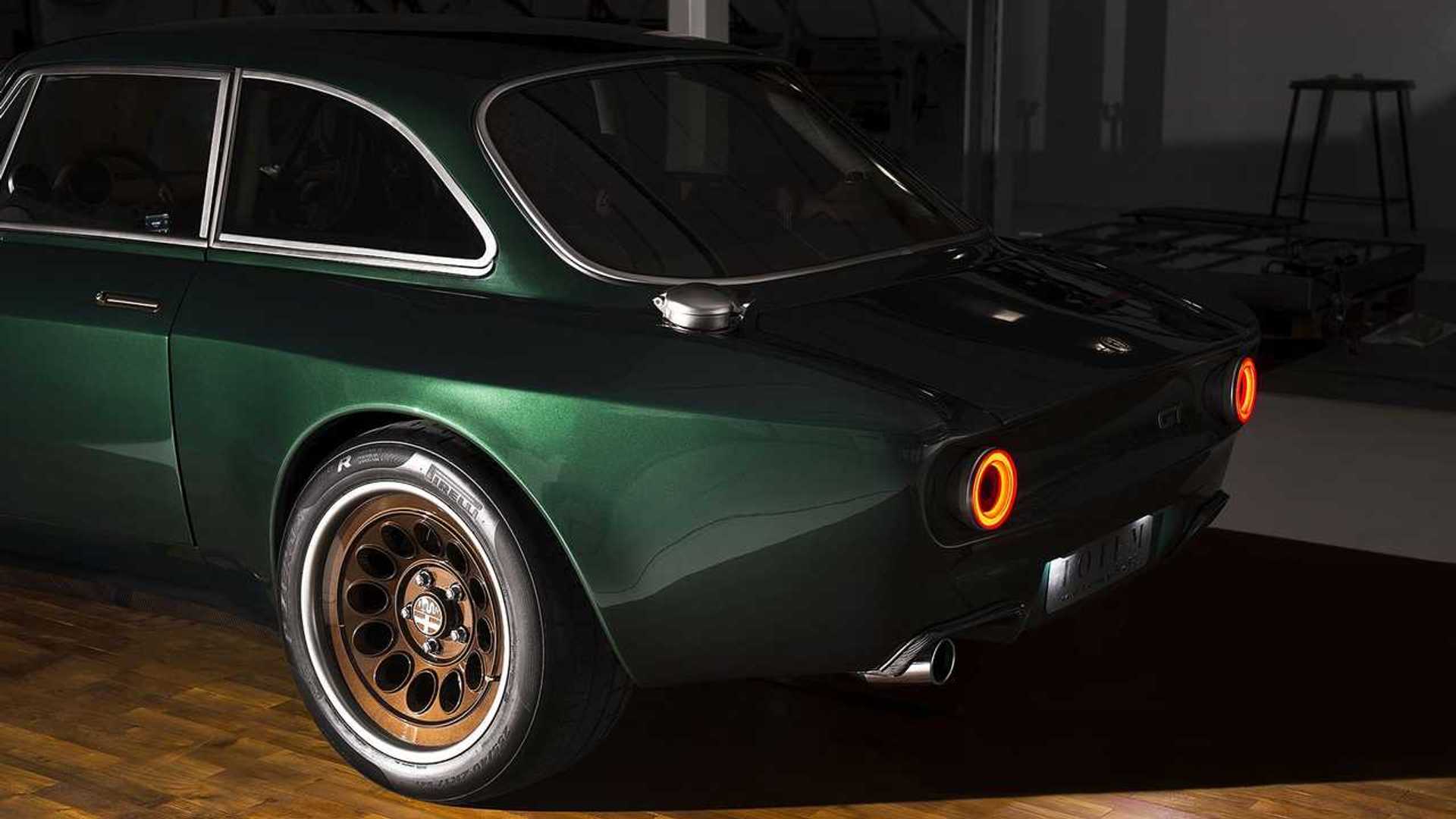 Tutto su Totem Automobili e le sue auto. Supercar italiane crescono