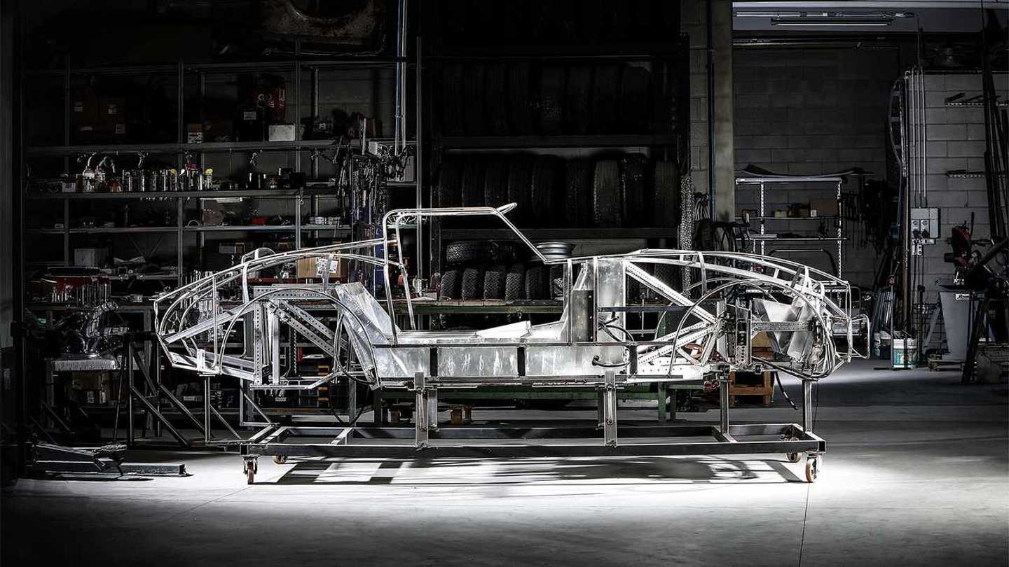 Tutto su Effeffe Cars e le sue auto. Supercar italiane crescono