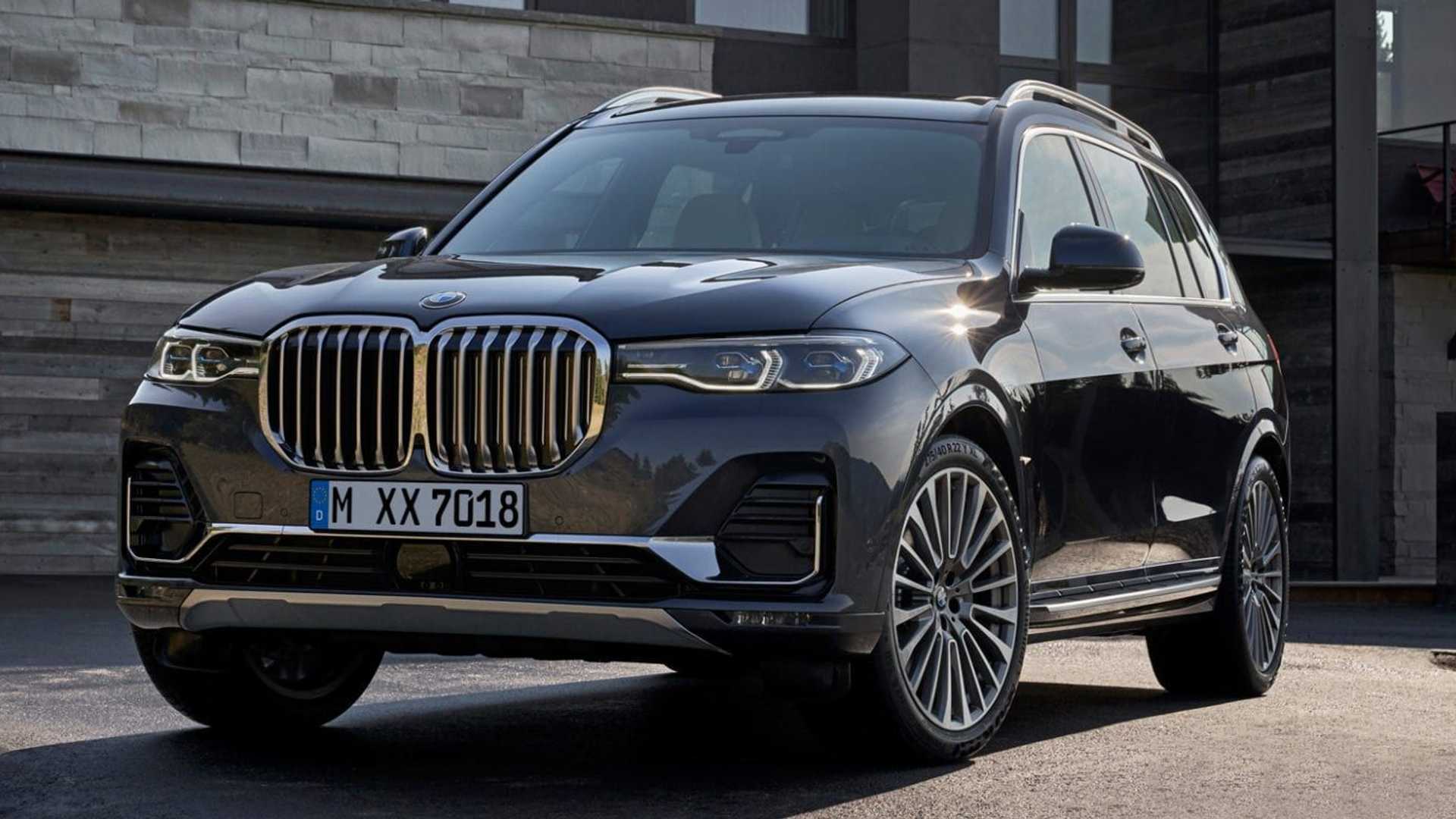 The New BMW X7 Unveiled as a Gigantic SUV