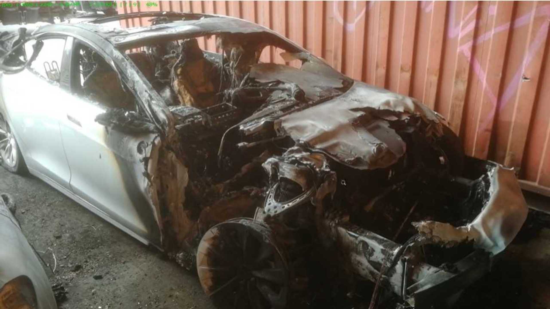 Tesla Model S Goes Up In Flames, But The Battery Pack Didn't Ignite