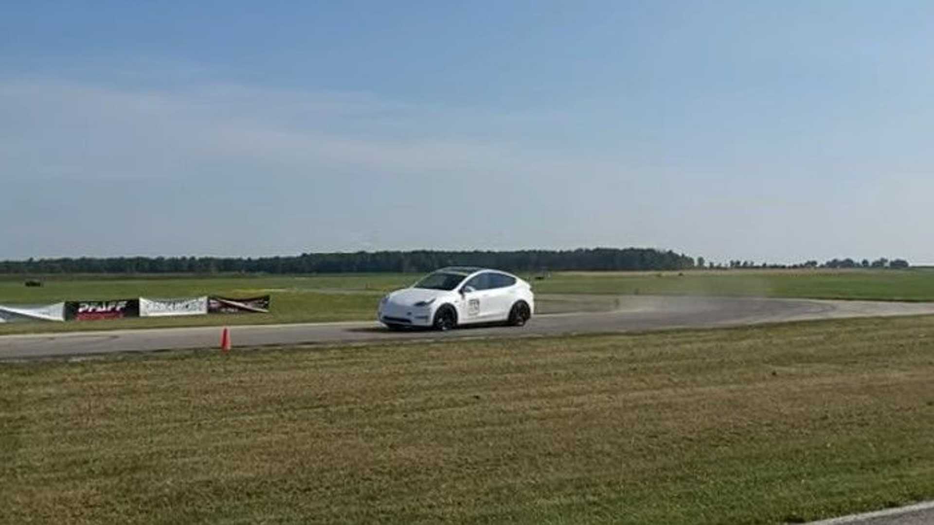 Watch This Model Y Performance Leave Heavily Modified Race Cars In Its Dust