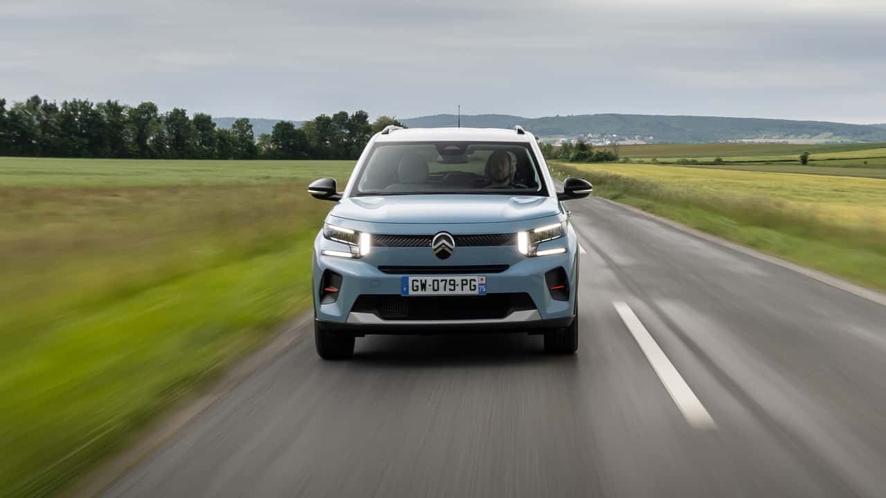 Citroen C3 ibrida: prezzo, allestimenti, motore