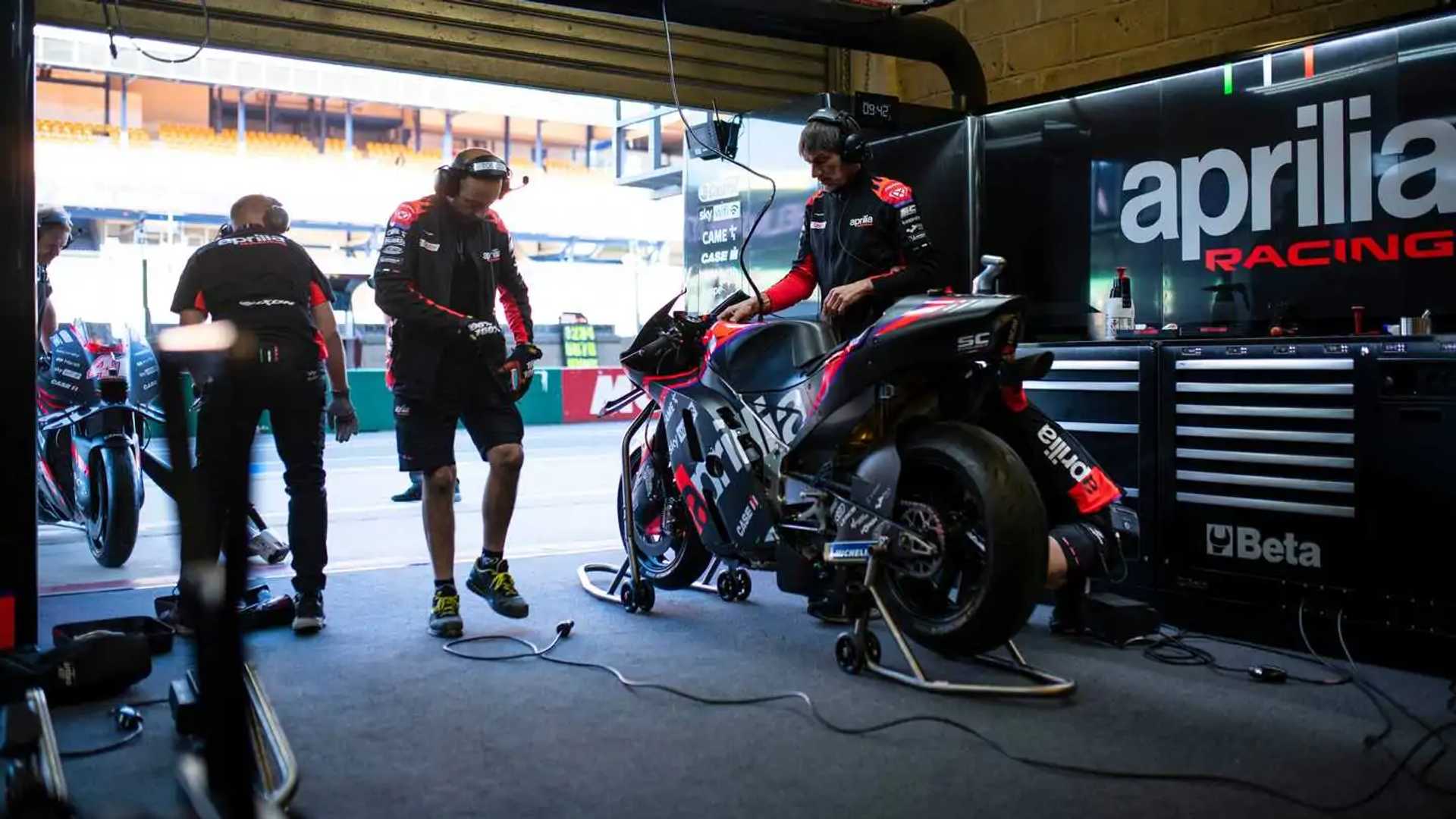Beta Tools Mendukung Penuh Tim Balap Aprilia di Moto GP