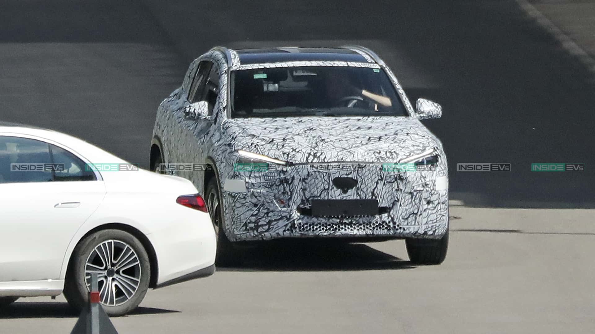 Bilder: Mercedes GLA EQ als Erlkönig (8/25) | InsideEVs.de