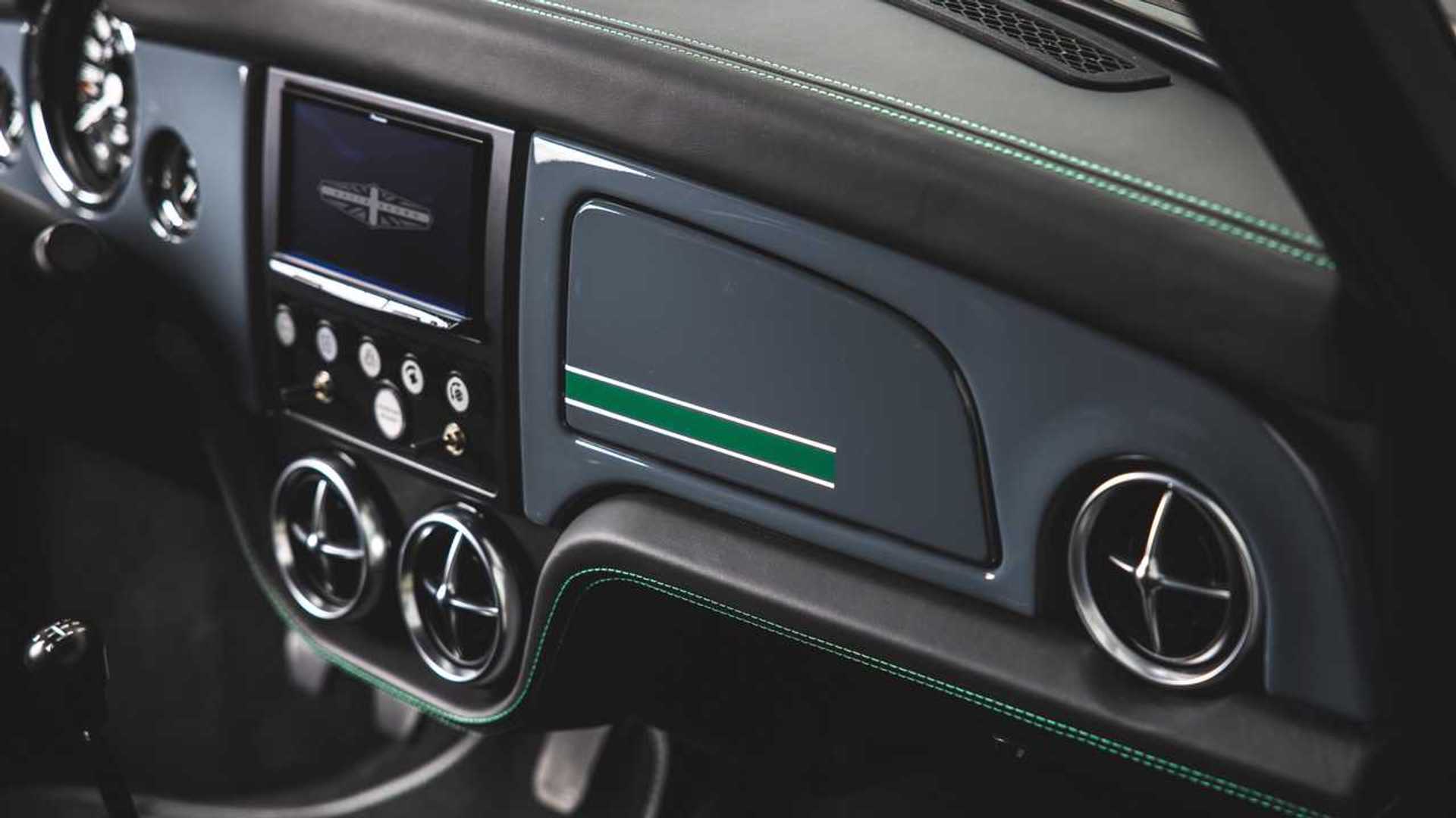 Mini remasterizado: 1.400 horas de trabajo artesanal