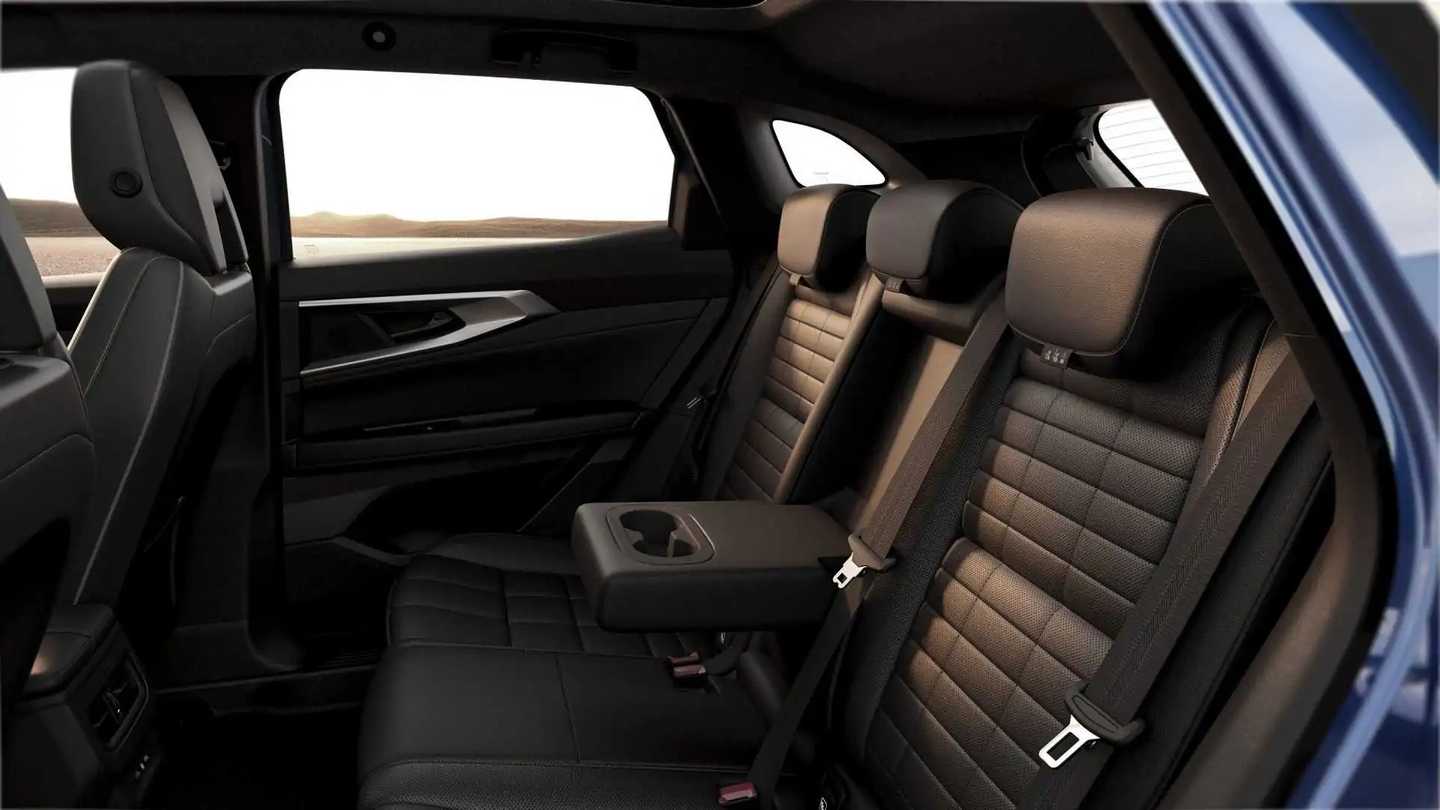 Renault Austral Debuts With 200 HP, Four-Wheel Steering, But No Diesel