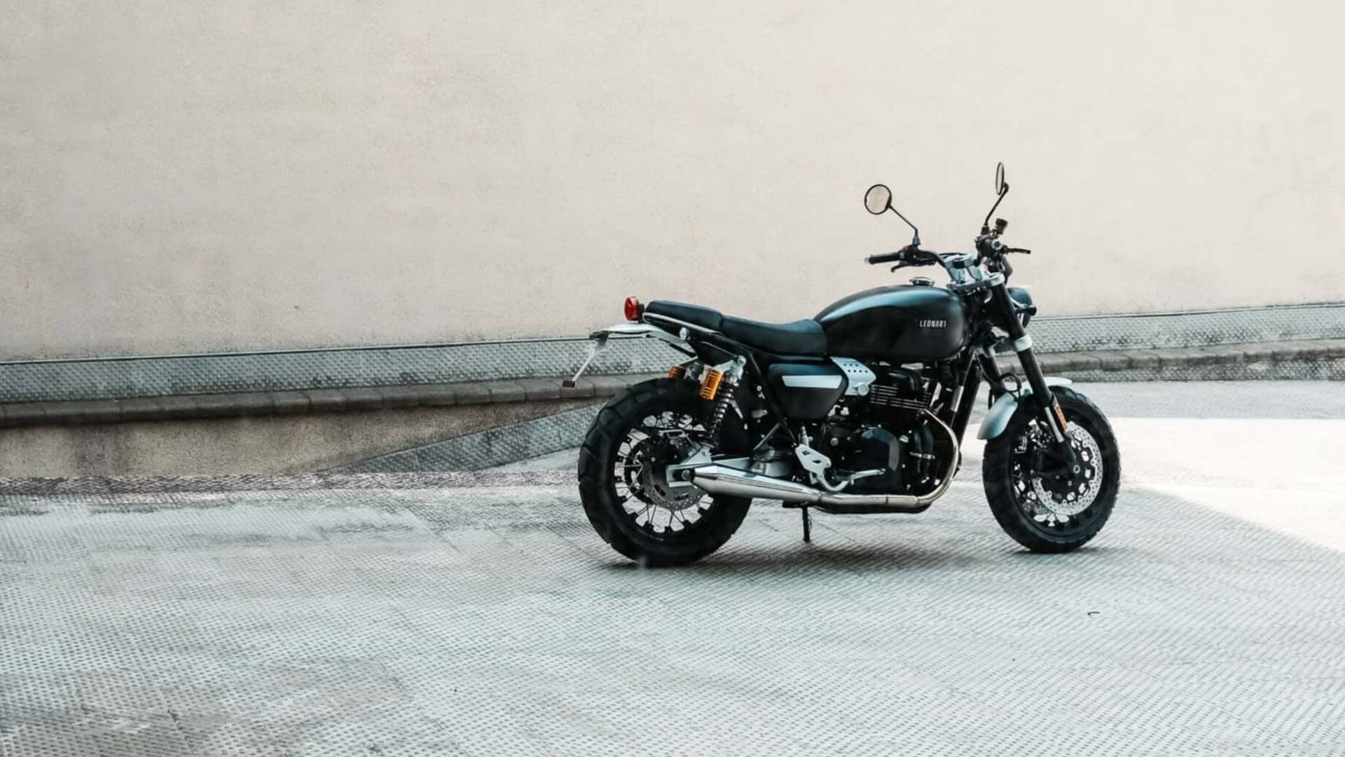 I'm Convinced, the Leonart Lobo 450 Is the Bonneville 450 We’d Been ...