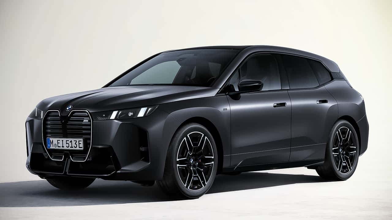 Yeni BMW iX resmen Türkiye'de!