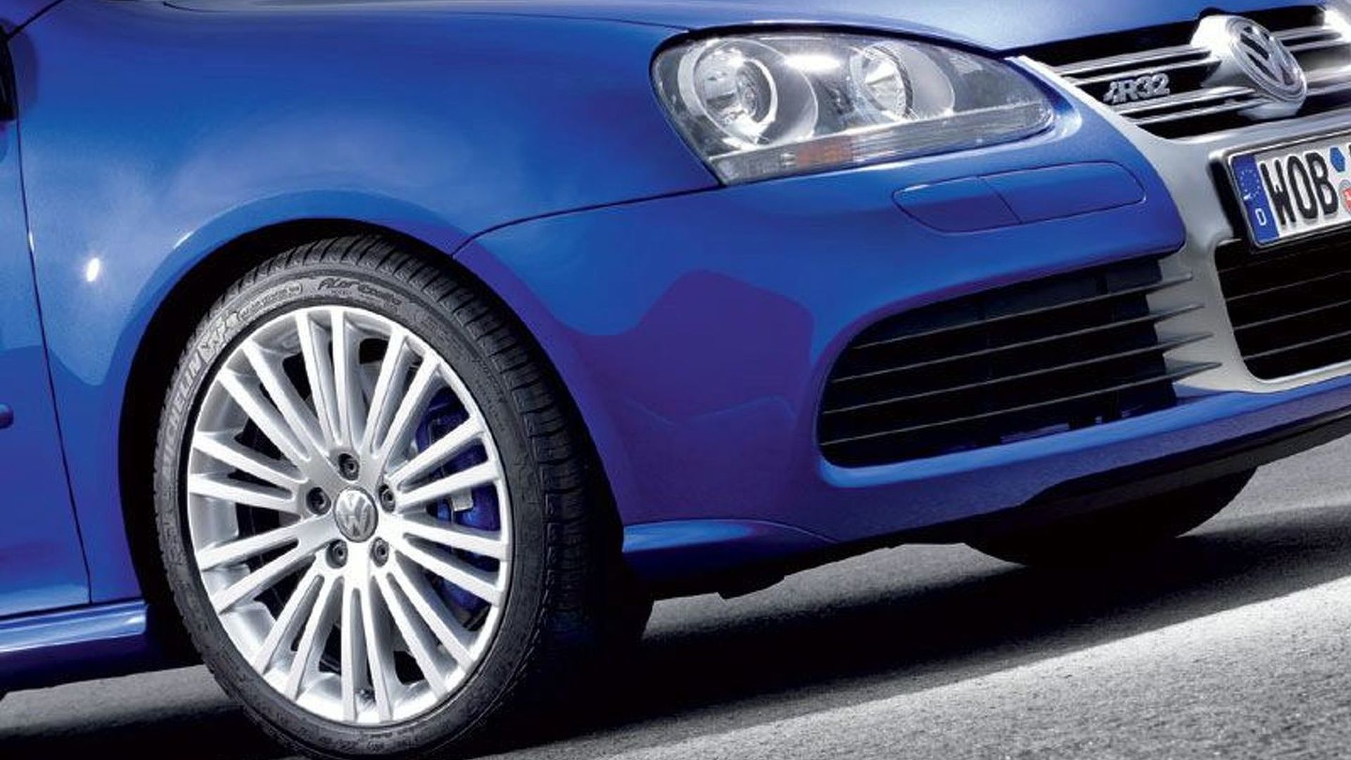 부가티 사장이 타는차 - R32 골프 : 클리앙