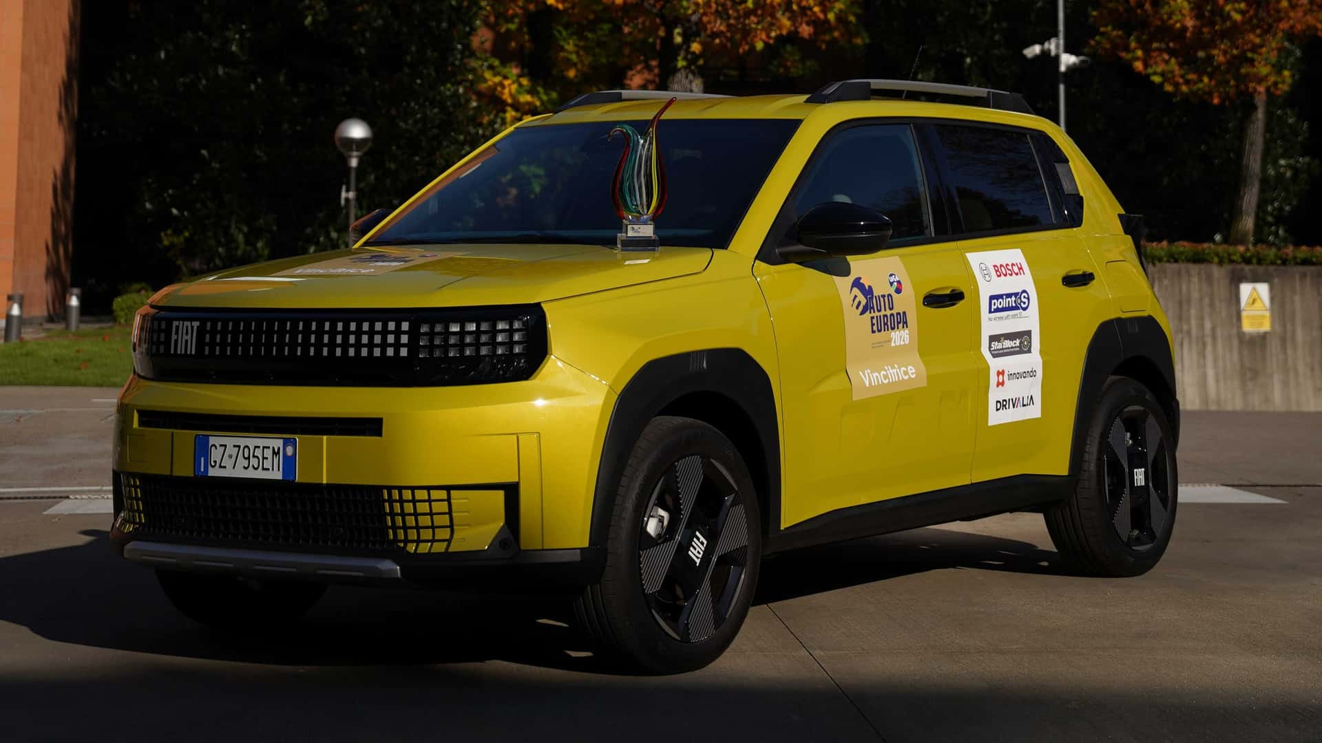 Foto: Fiat Grande Panda è Auto Europa 2026 | Motor1.com