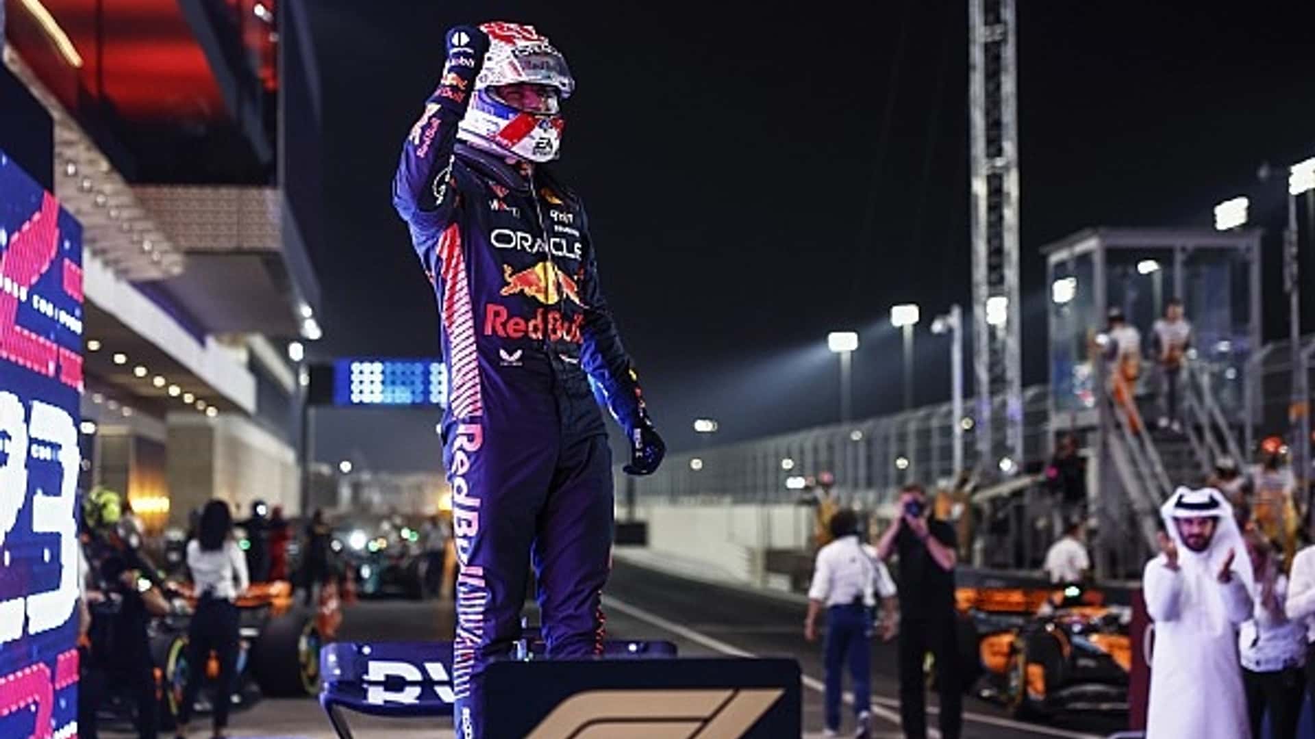 Verstappen chega em 2º na corrida sprint e é tricampeão mundial de F1; Piastri vence em Losail
