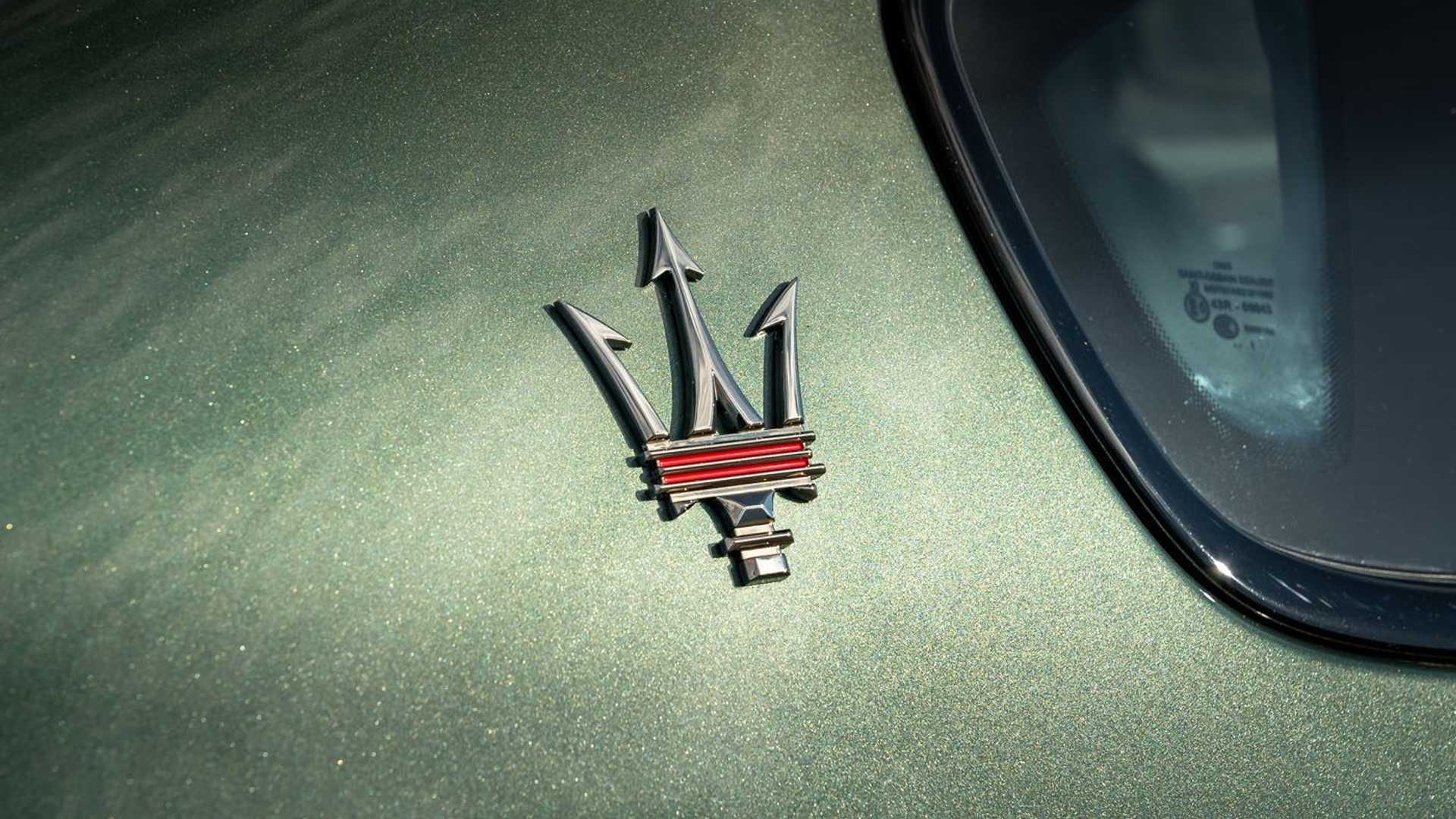 Maserati Logo Wallpaper 1080p