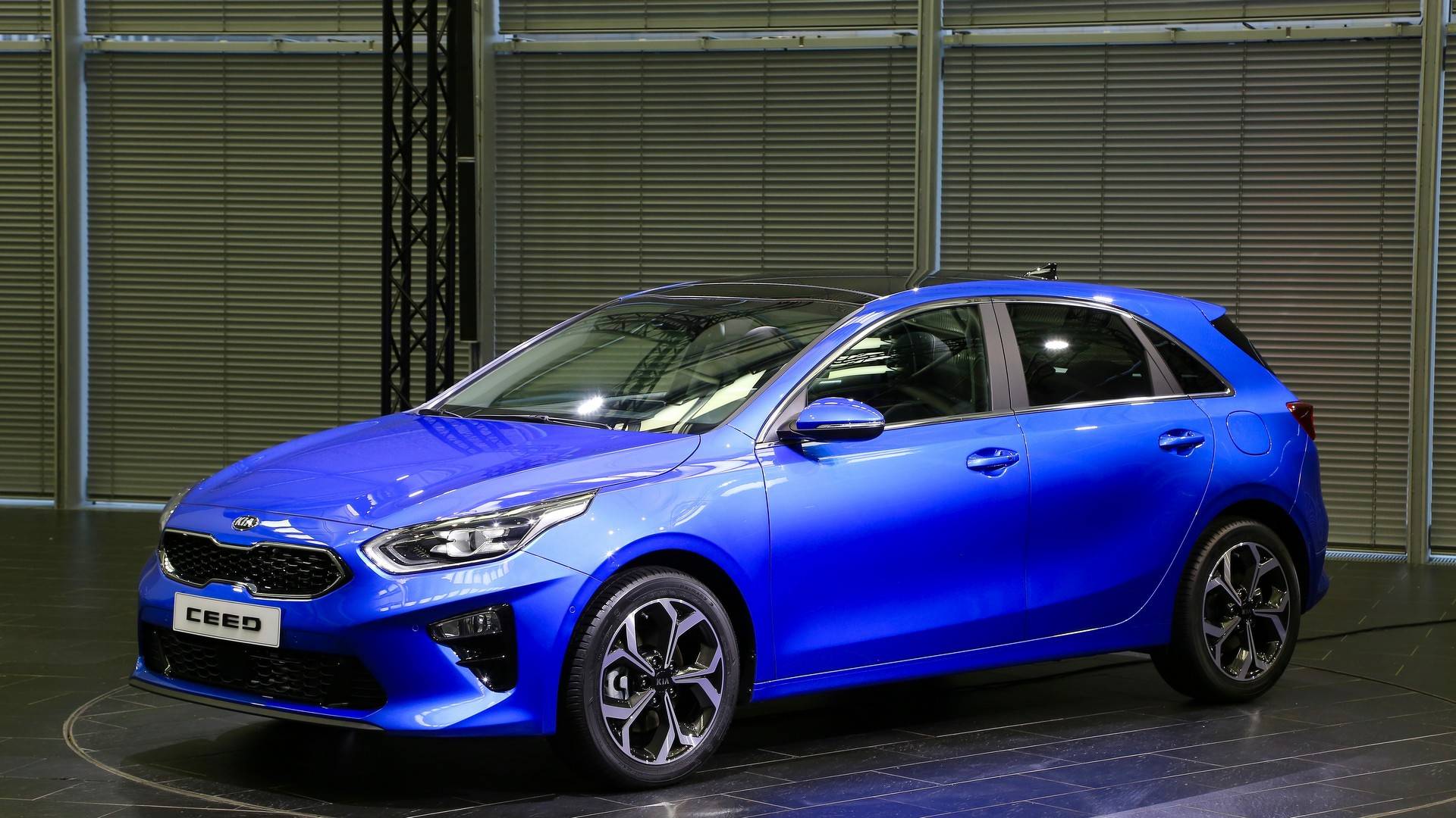 Kia Ceed Gt Line Blue Flame Cars Trend Today