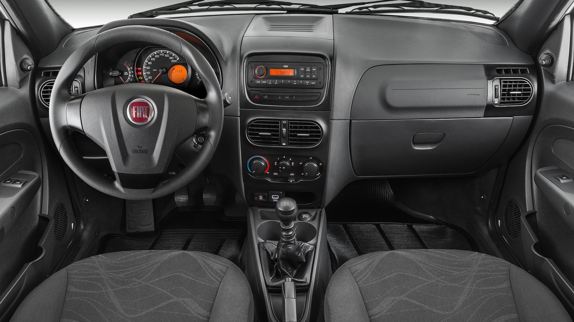 Fiat Strada 2018 fica mais equipada e barata