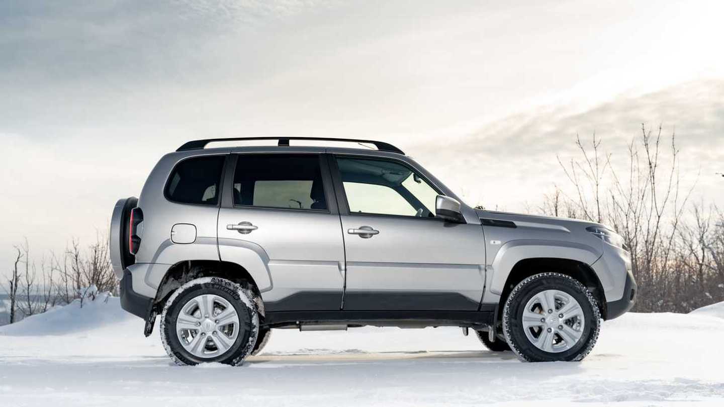 ¿Cómo va el todoterreno barato Lada Niva Travel en conducción 4x4?