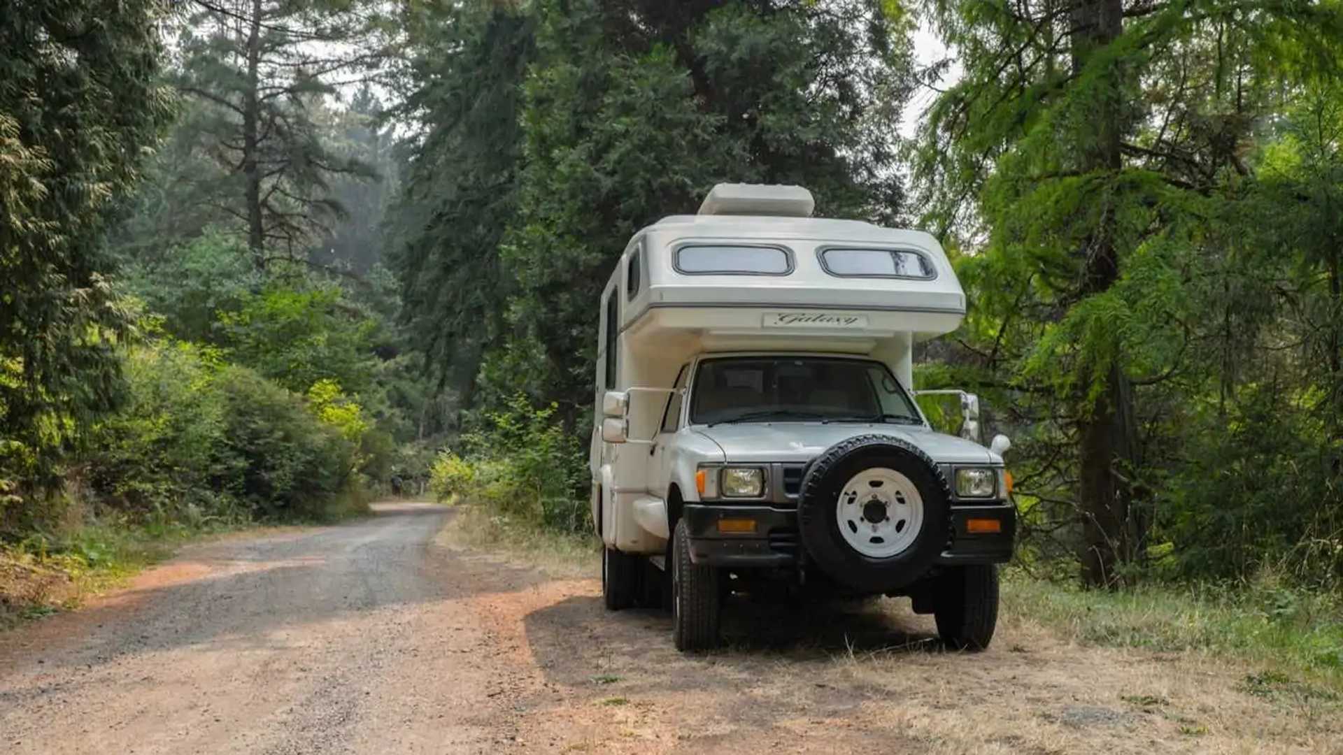 Toyota Hilux Galaxy Camper Is A Slow ‘90s Time Capsule