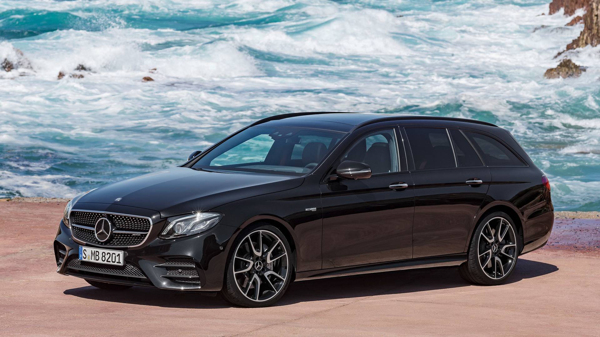 Mercedes-Benz AMG E 43 4MATIC Station Wagon - News, Foto, Video, Listino