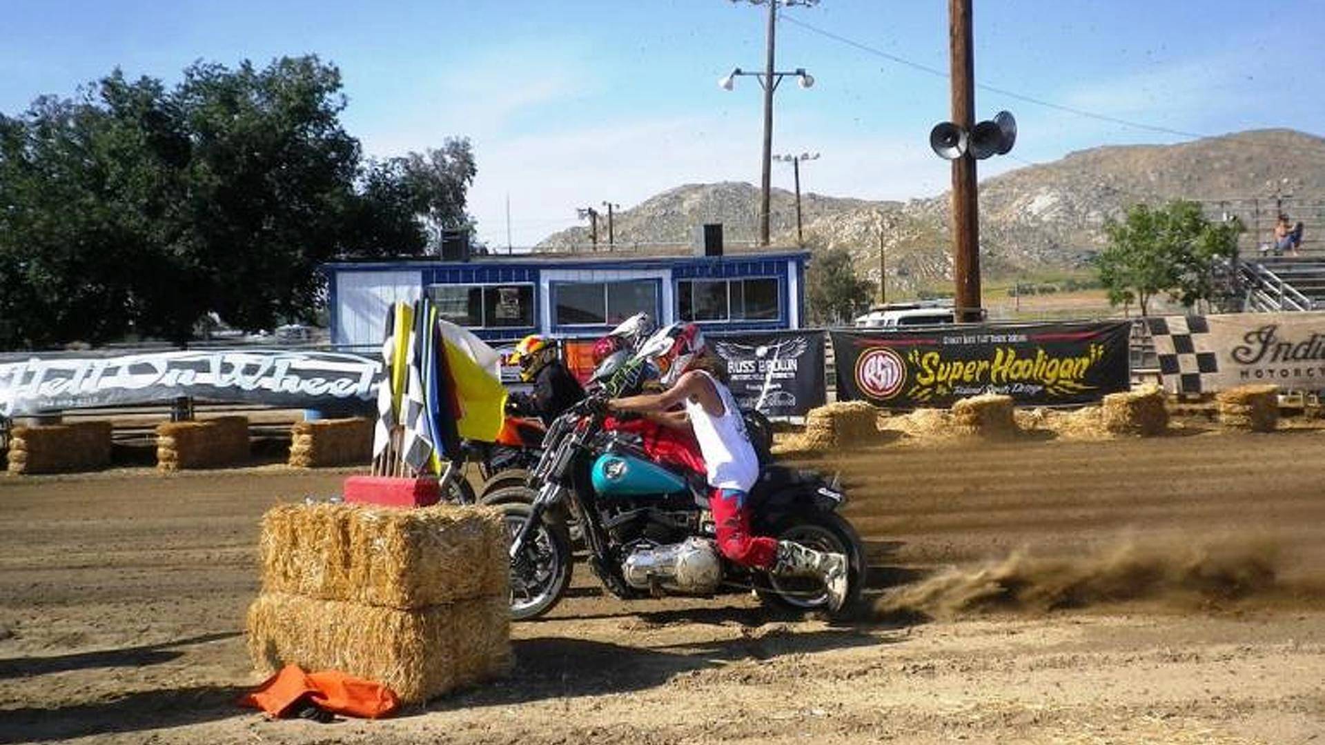 A Wicked Good Time: Racing Old Harleys and Indians