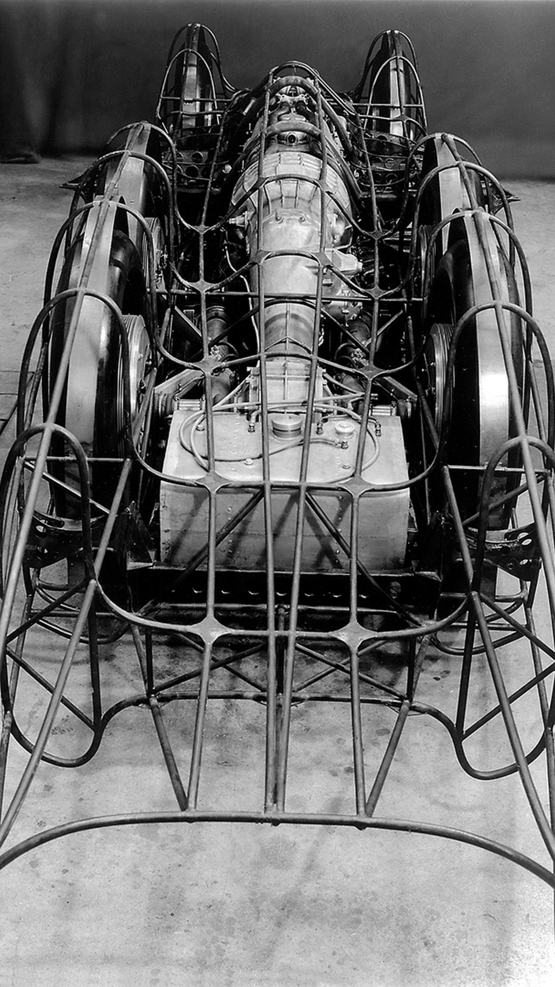 Mercedes'in kara hız rekoru için hazırladığı T80'i hatırlıyoruz